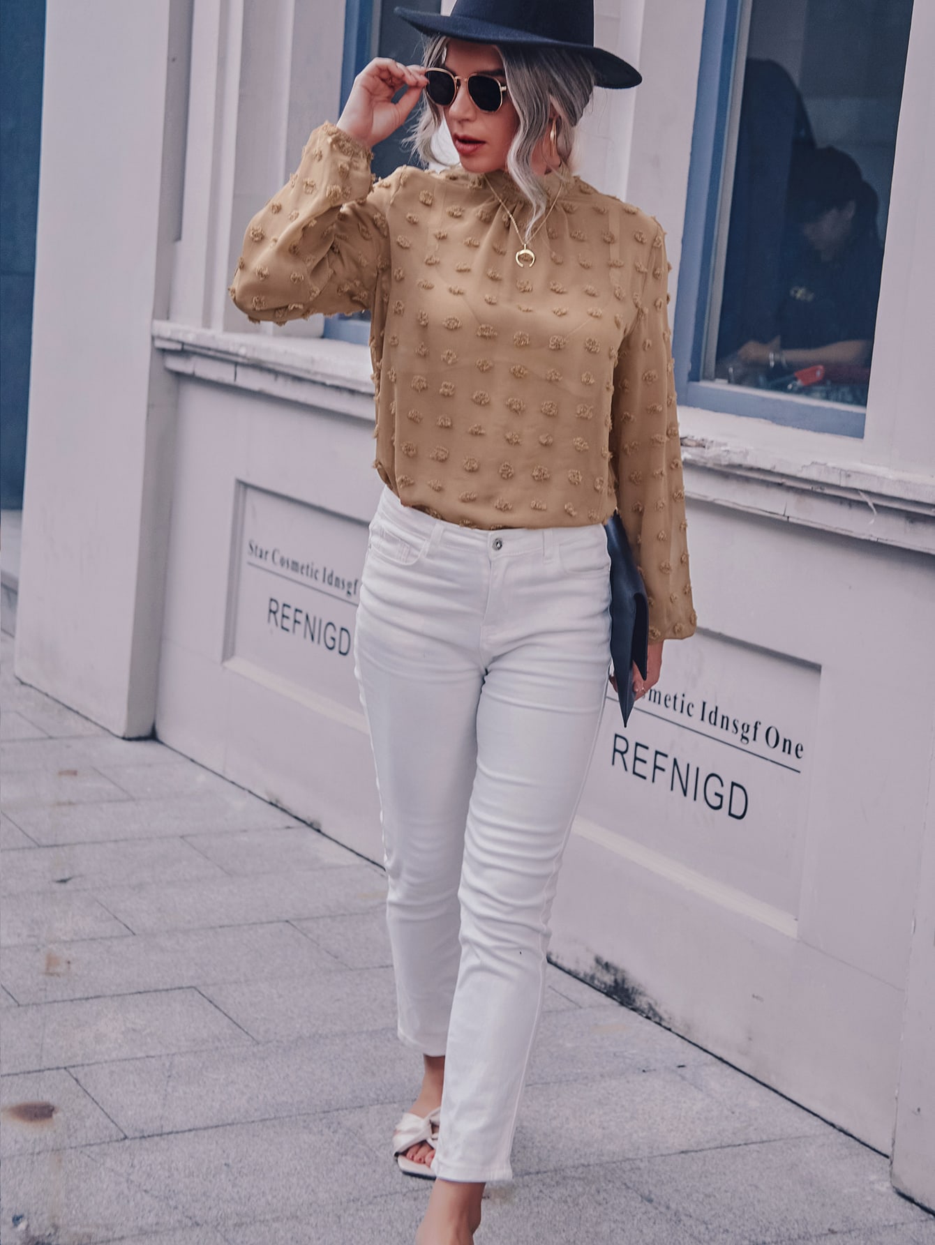 Shein Lune Blusa De Cuello Alto De Lunares De Manga Farol Moda De