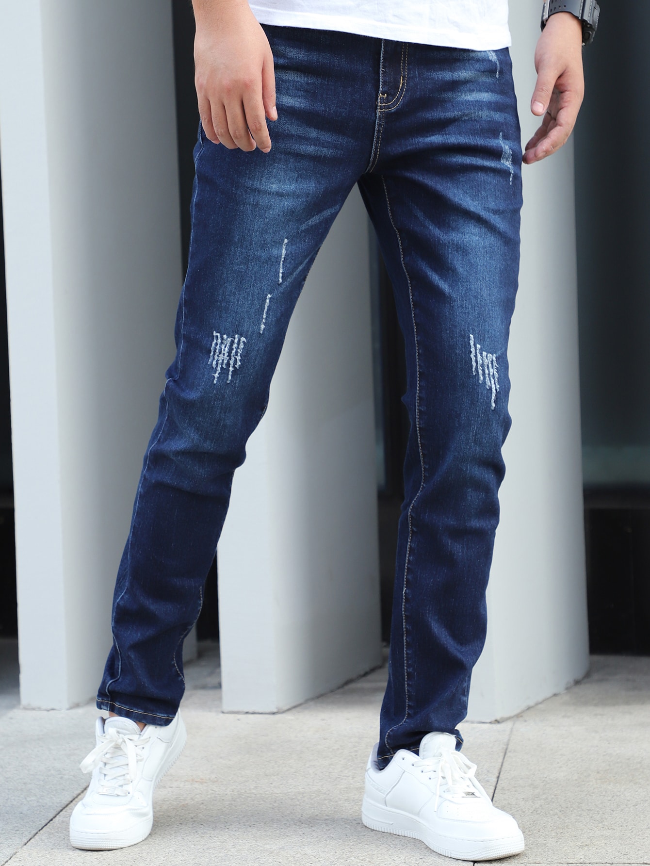Men Slant Pocket Cat Scratch Jeans