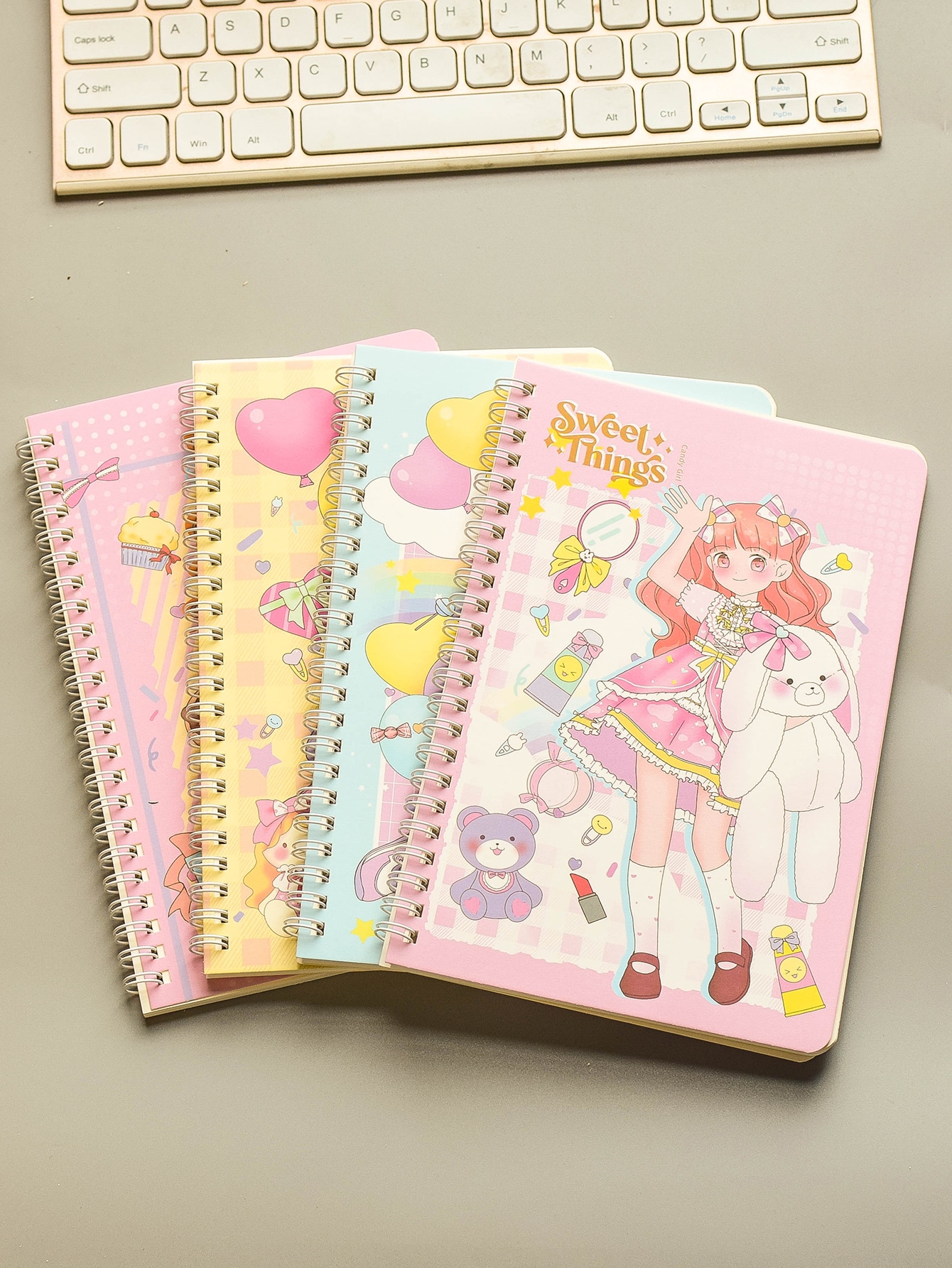1pc Cartoon Graphic Cover Random Spiral Notebook
