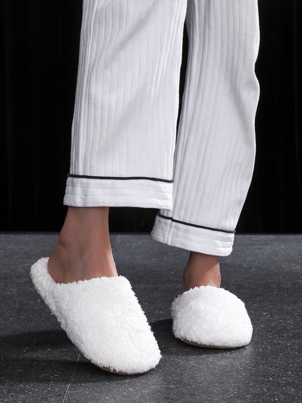 Minimalist Fluffy Bedroom Slippers | SHEIN USA