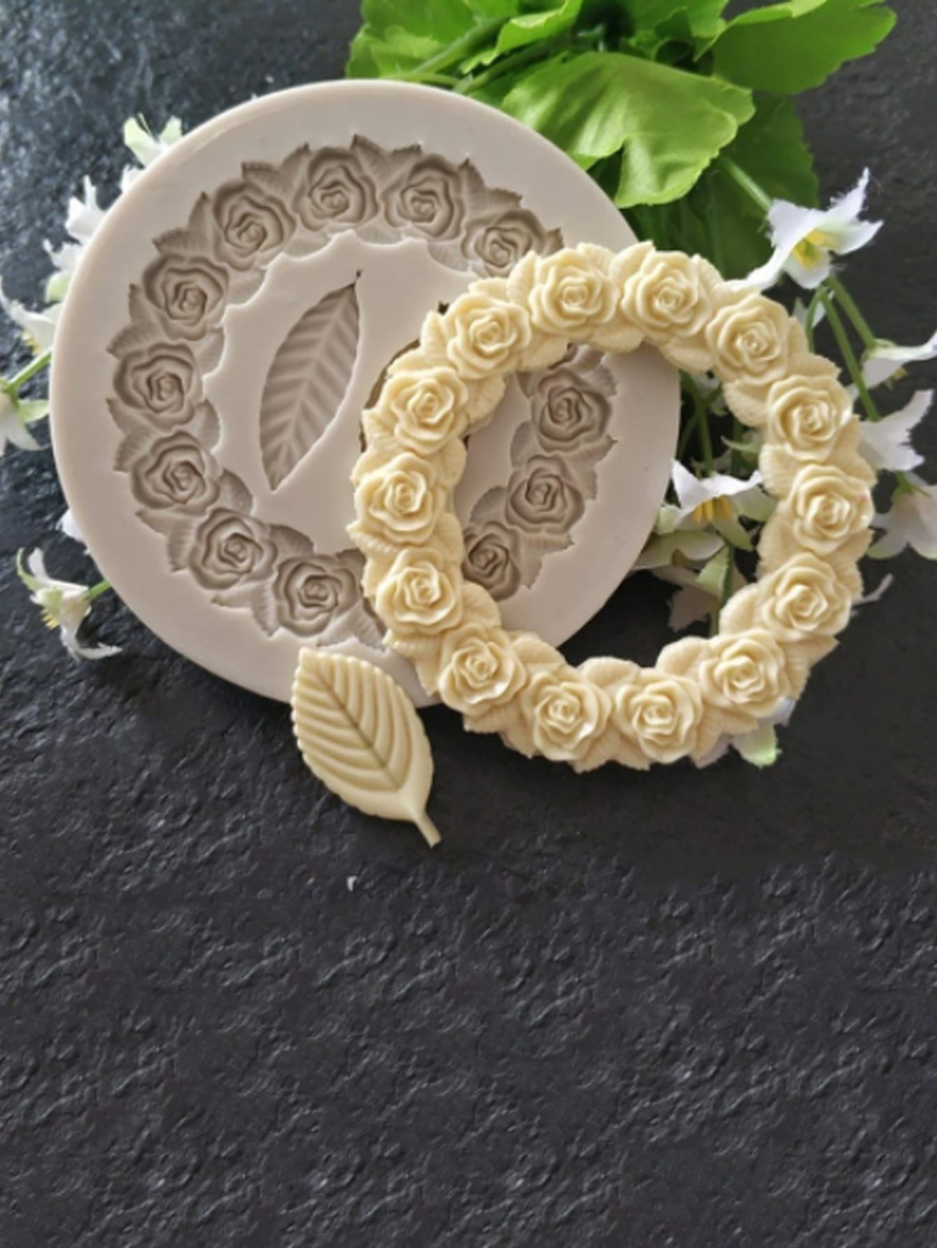 Wreath oval mold Molding & Casting Craft Supplies & Tools etna.com.pe