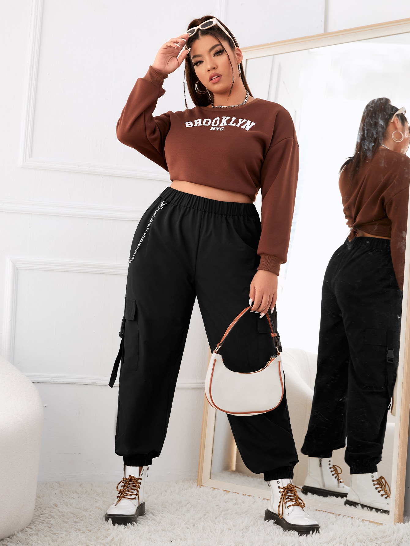 SHEIN EZwear Plus Buckled Flap Pocket Side Pants With Chain | SHEIN USA