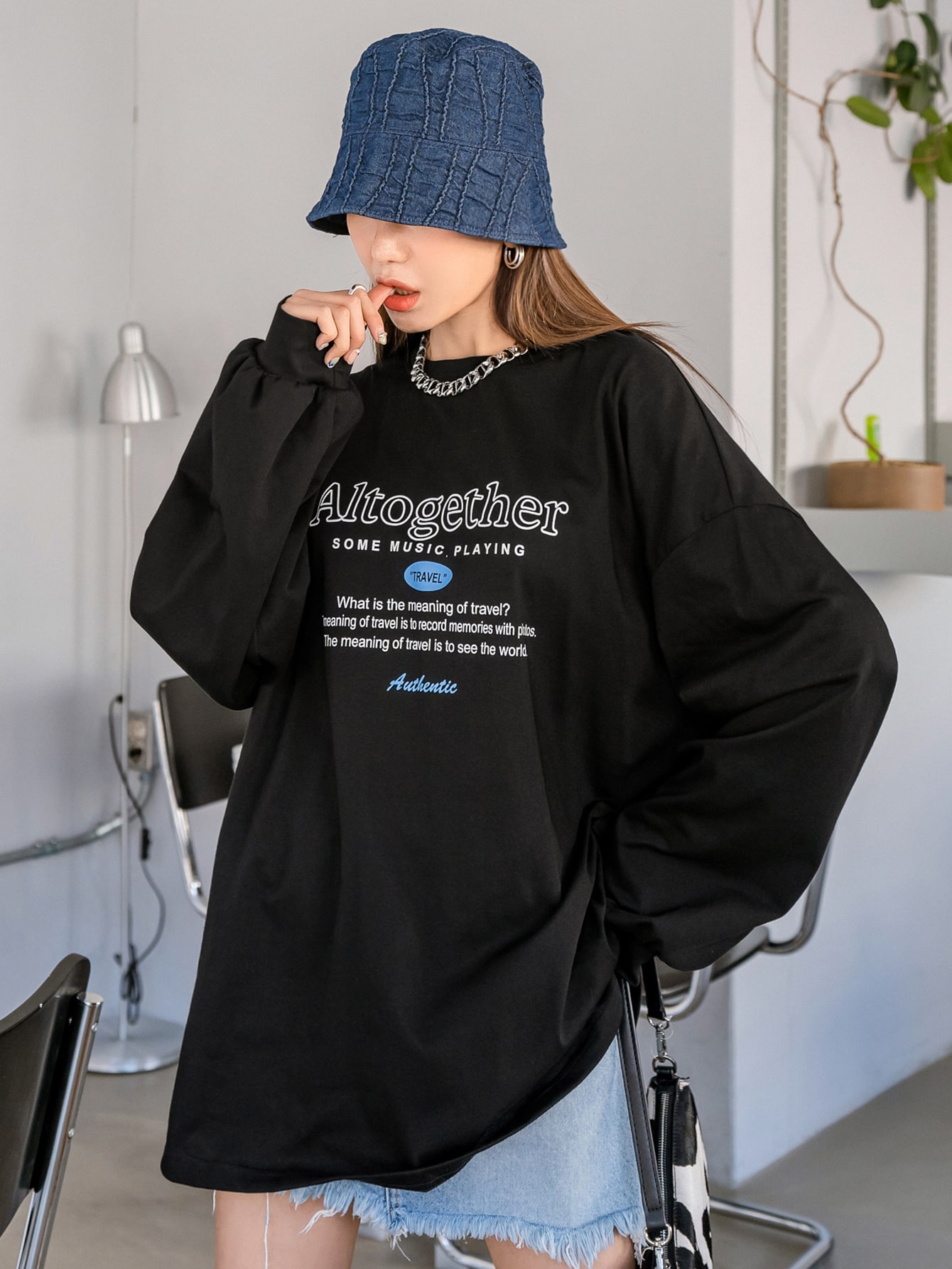 DAZY Slogan Graphic Drop Shoulder Tee