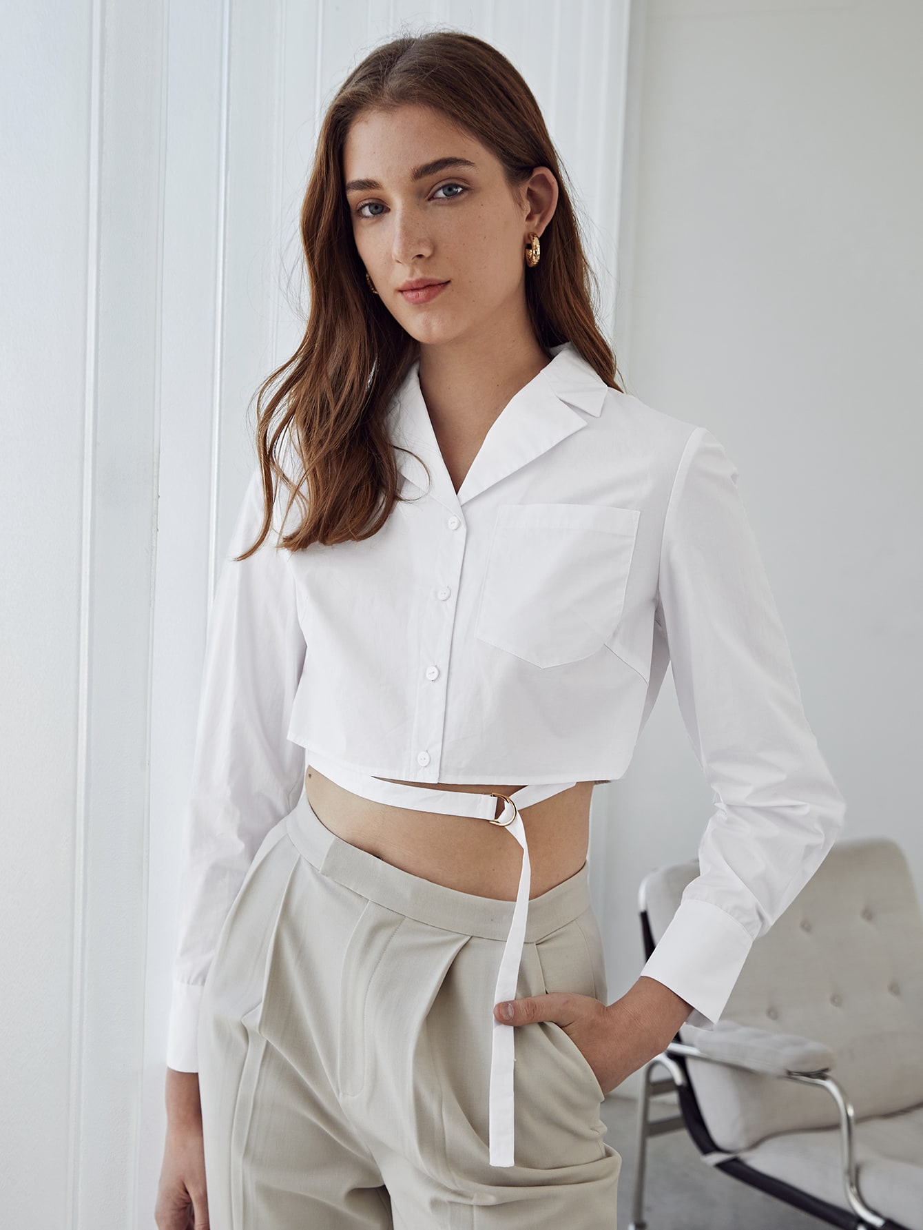 MOTF PREMIUM Blusa con cinturón recortado