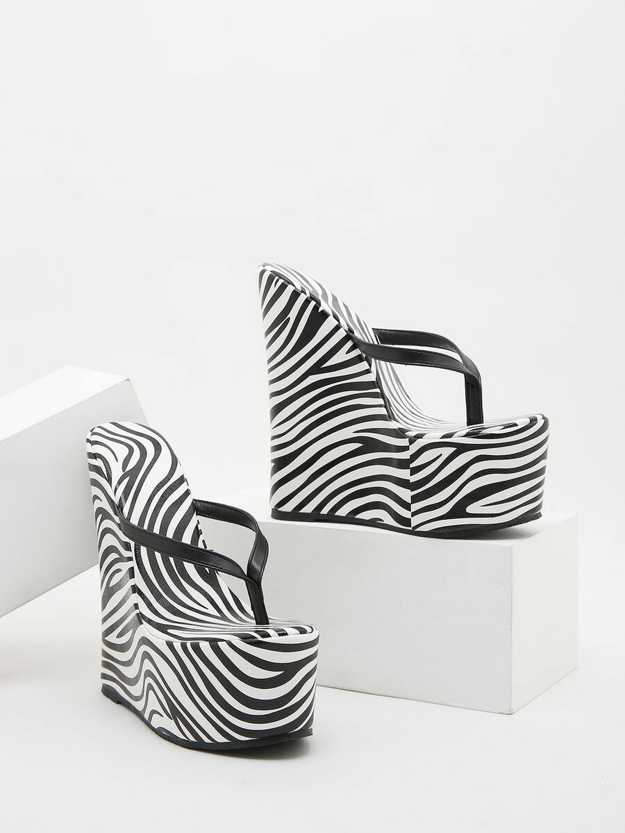 Zebra Striped Pattern Wedge Thong Sandals | SHEIN