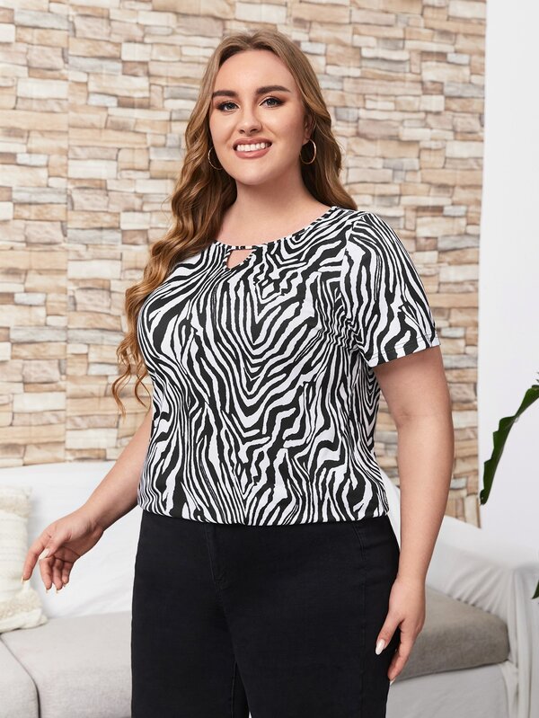 EMERY ROSE Plus Zebra Striped Print Keyhole Neck Top | SHEIN USA