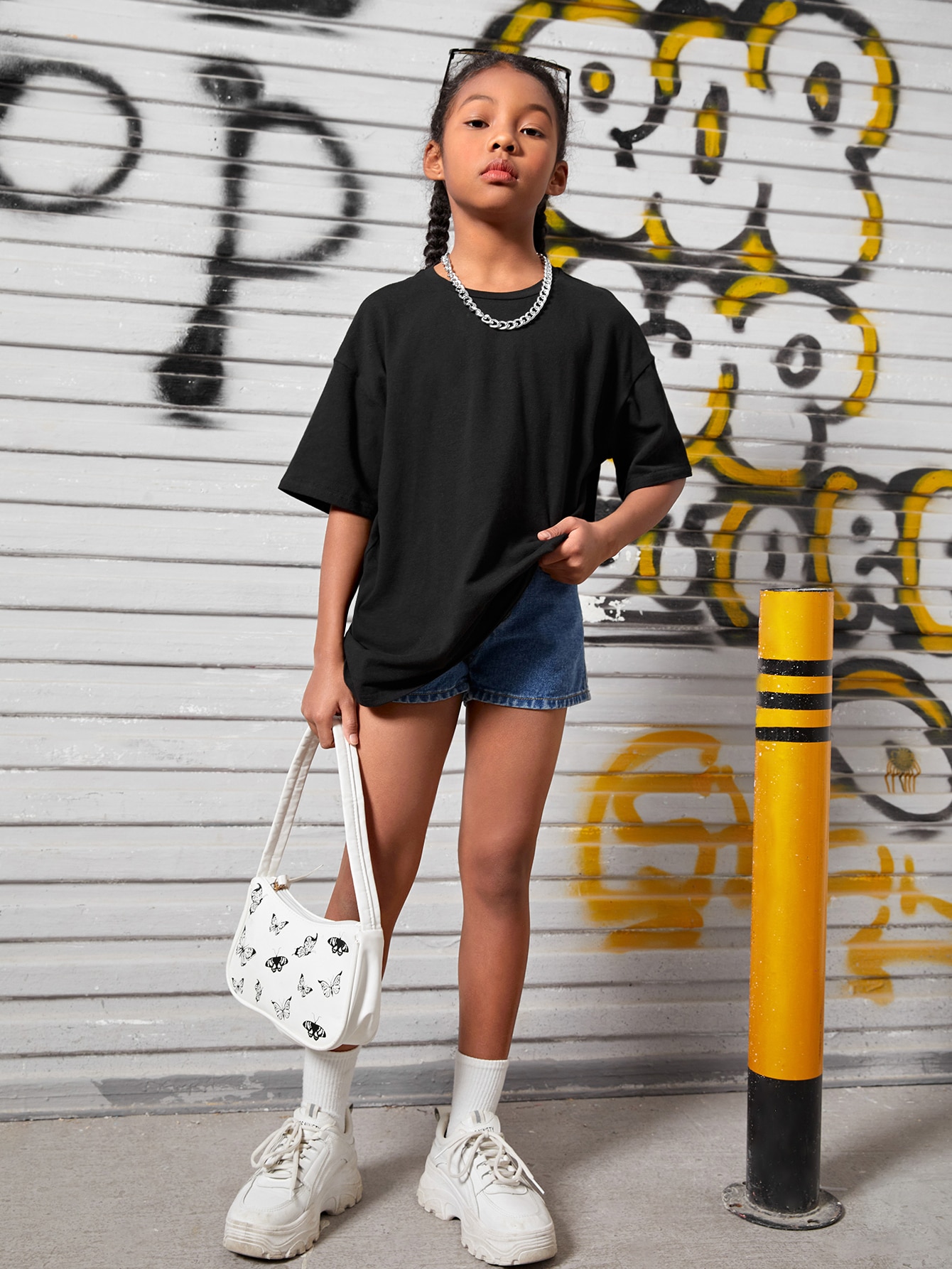 SHEIN Kids Cooltwn Girls Reflective Slogan Graphic Drop Shoulder Tee ...