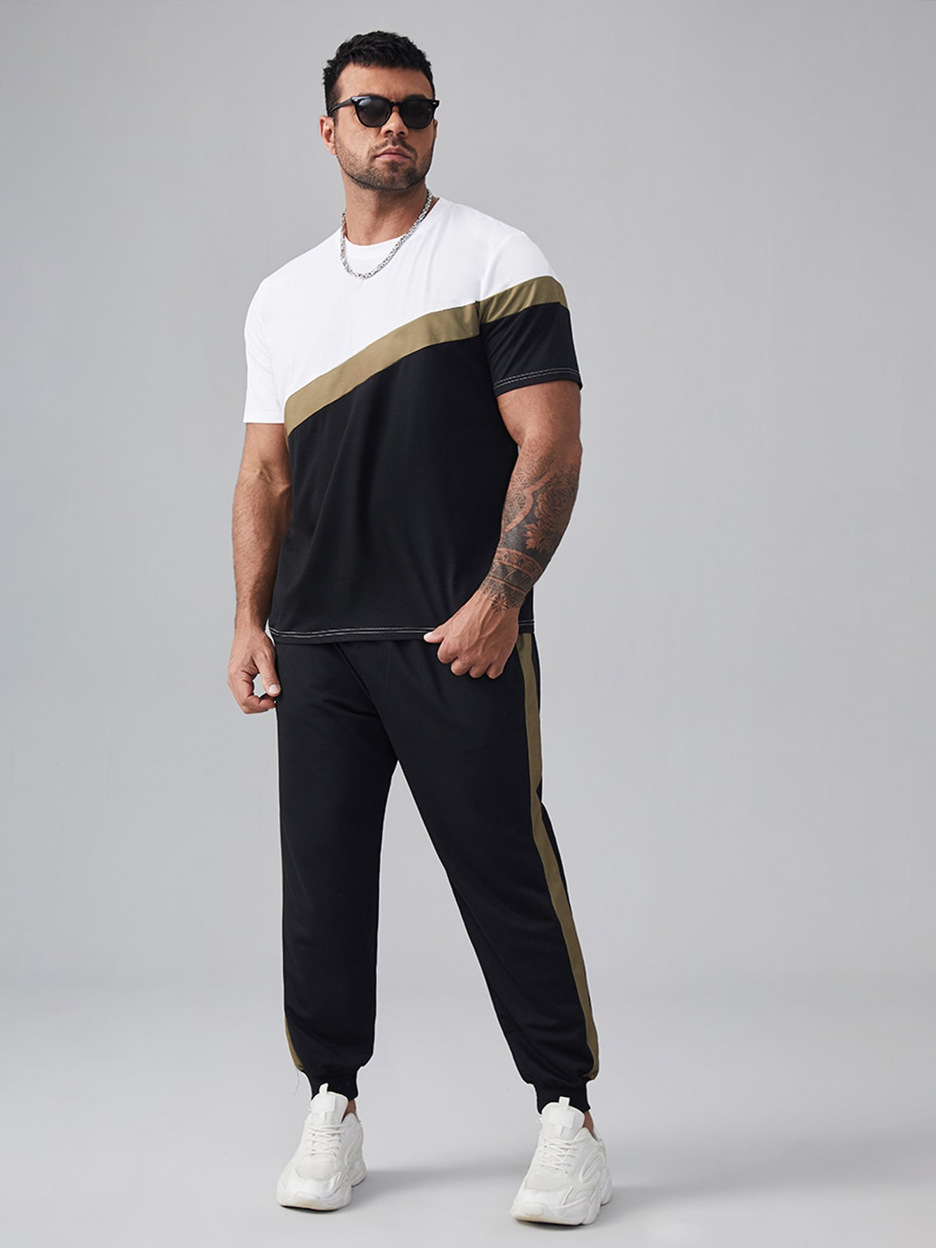 Extended Sizes Men Cut And Sew Panel Tee & Sweatpants
