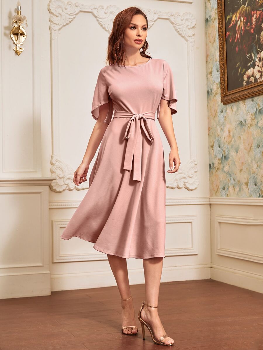 Shein Mulvari Kleid Mit Gürtel Schlitz Volant Ärmeln Aktuelle