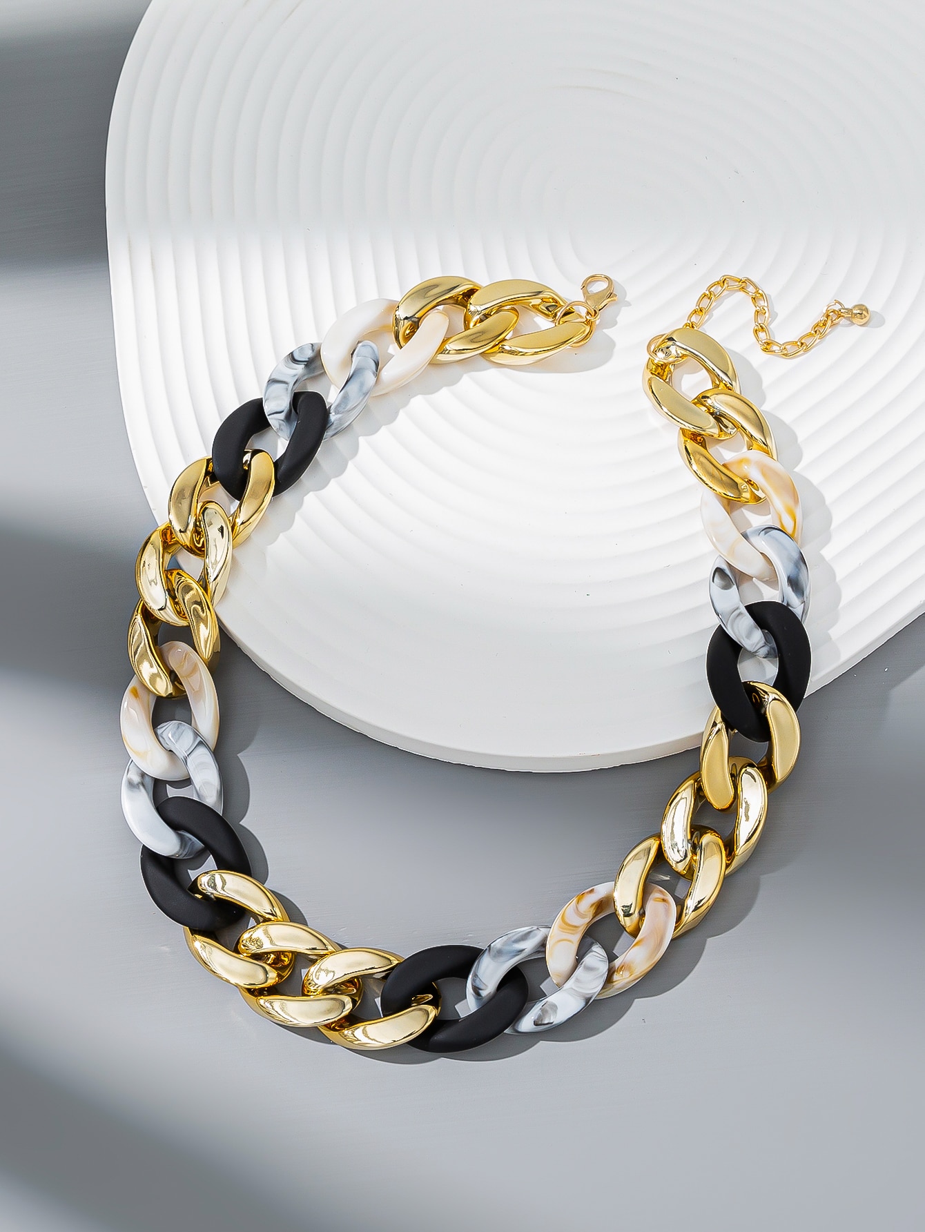 Color Block Chain Necklace