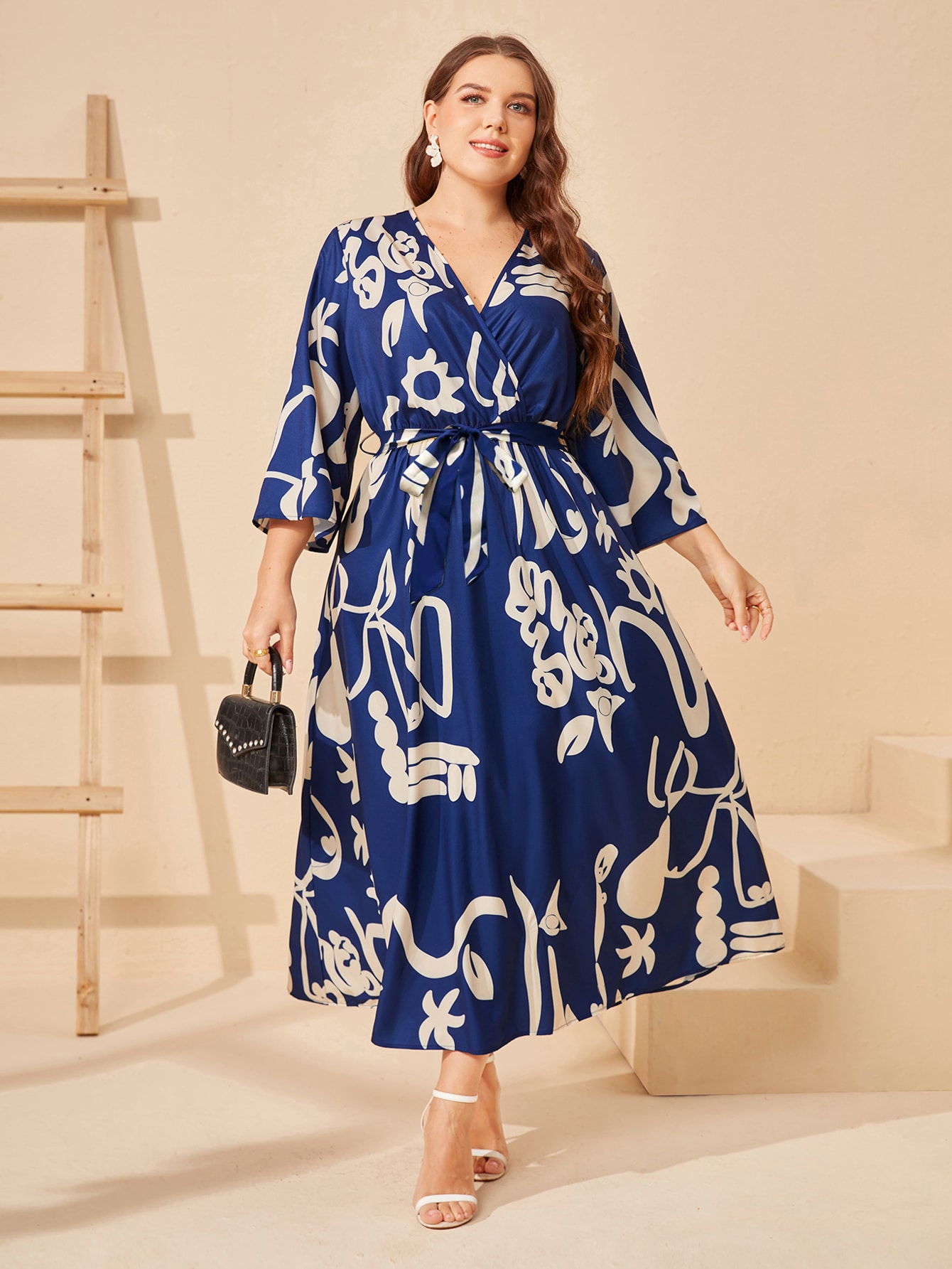 SHEIN Modely Robe ceinturée à imprimé graphique | Mode en ligne | SHEIN ...