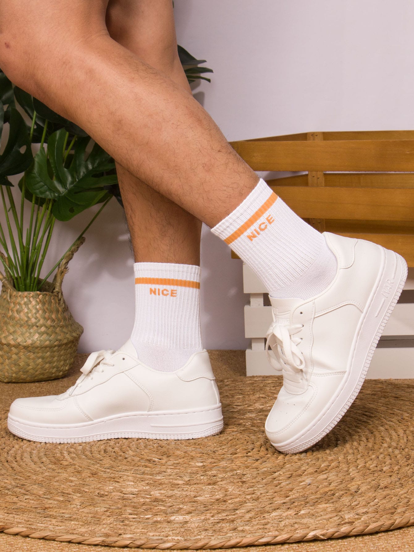 Men Letter Graphic Crew Socks