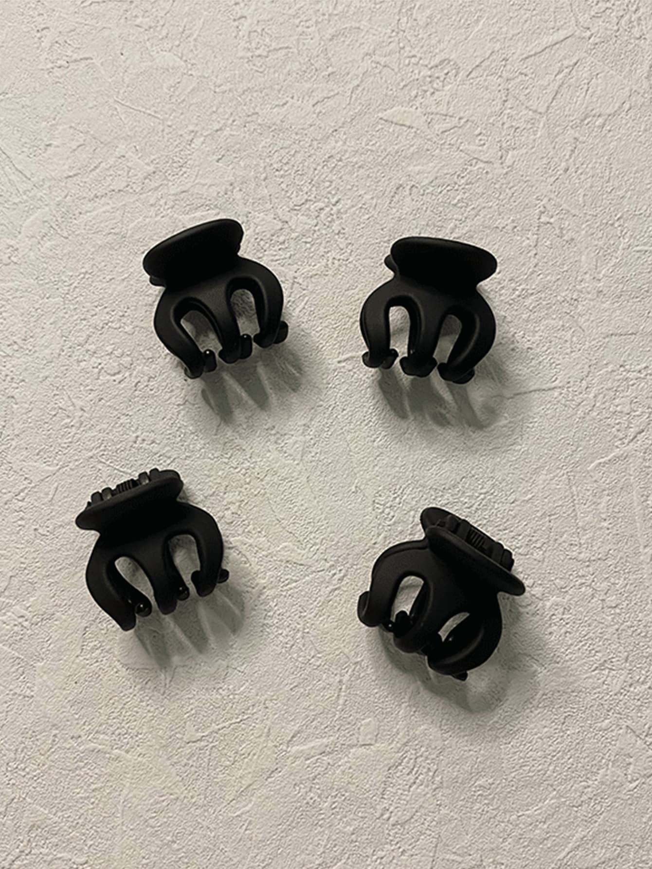 4 piezas Garra de pelo unicolor