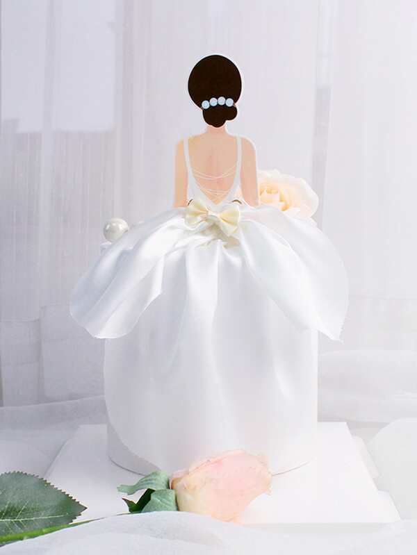 1pc Figure Design Cake Topper, Modern Paper Dress Design Cake Top ...