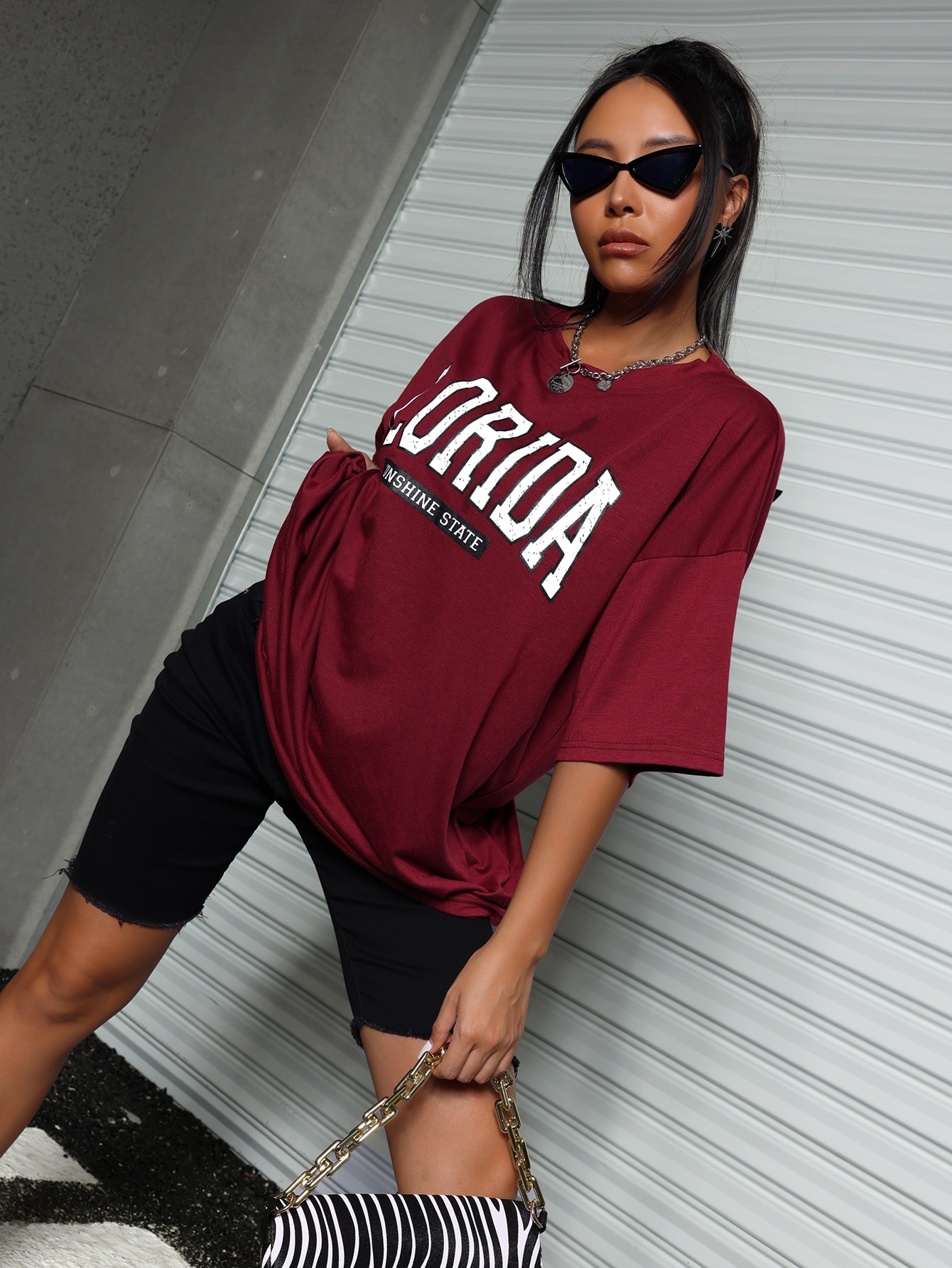Shein Coolane Camiseta Amplia Con Estampado De Letra De Hombros Caídos