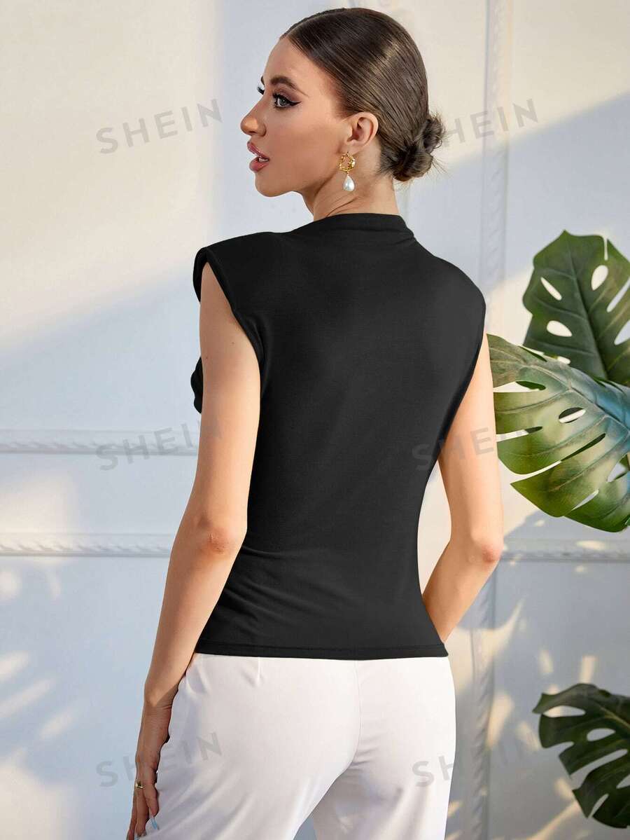 SHEIN Modely Shoulder Pads Ruched Tank Top | SHEIN EUR