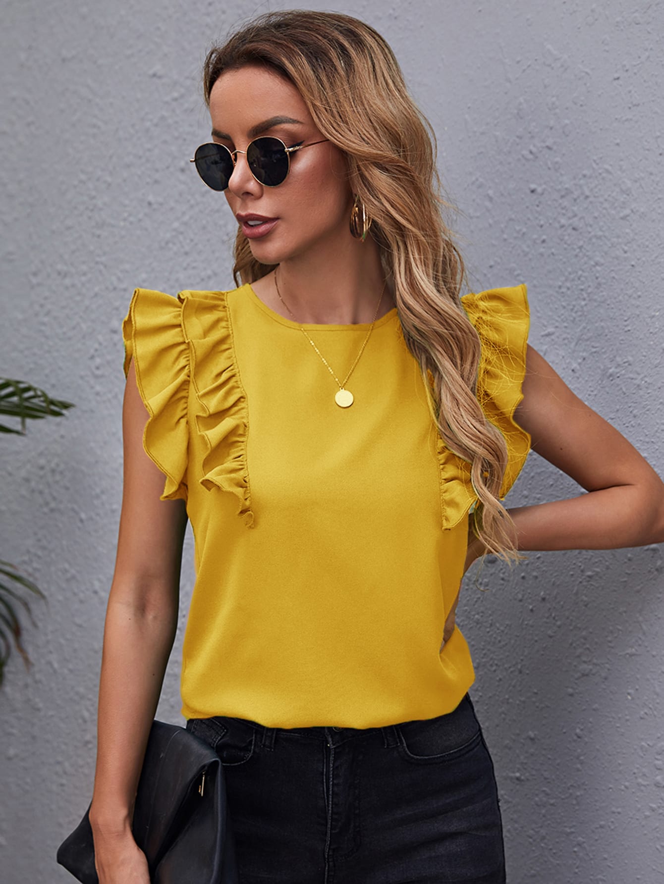 SHEIN Ruffle Armhole Solid Top