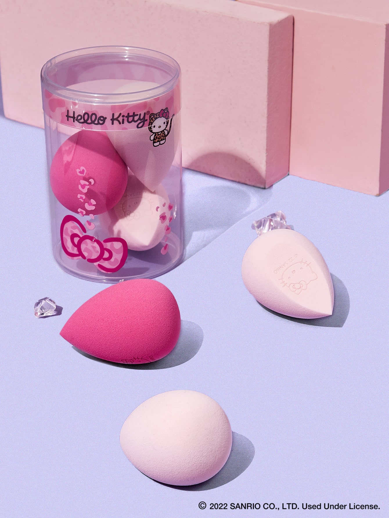 SHEIN X Hello Kitty and Friends 3pcs Makeup Beauty Egg