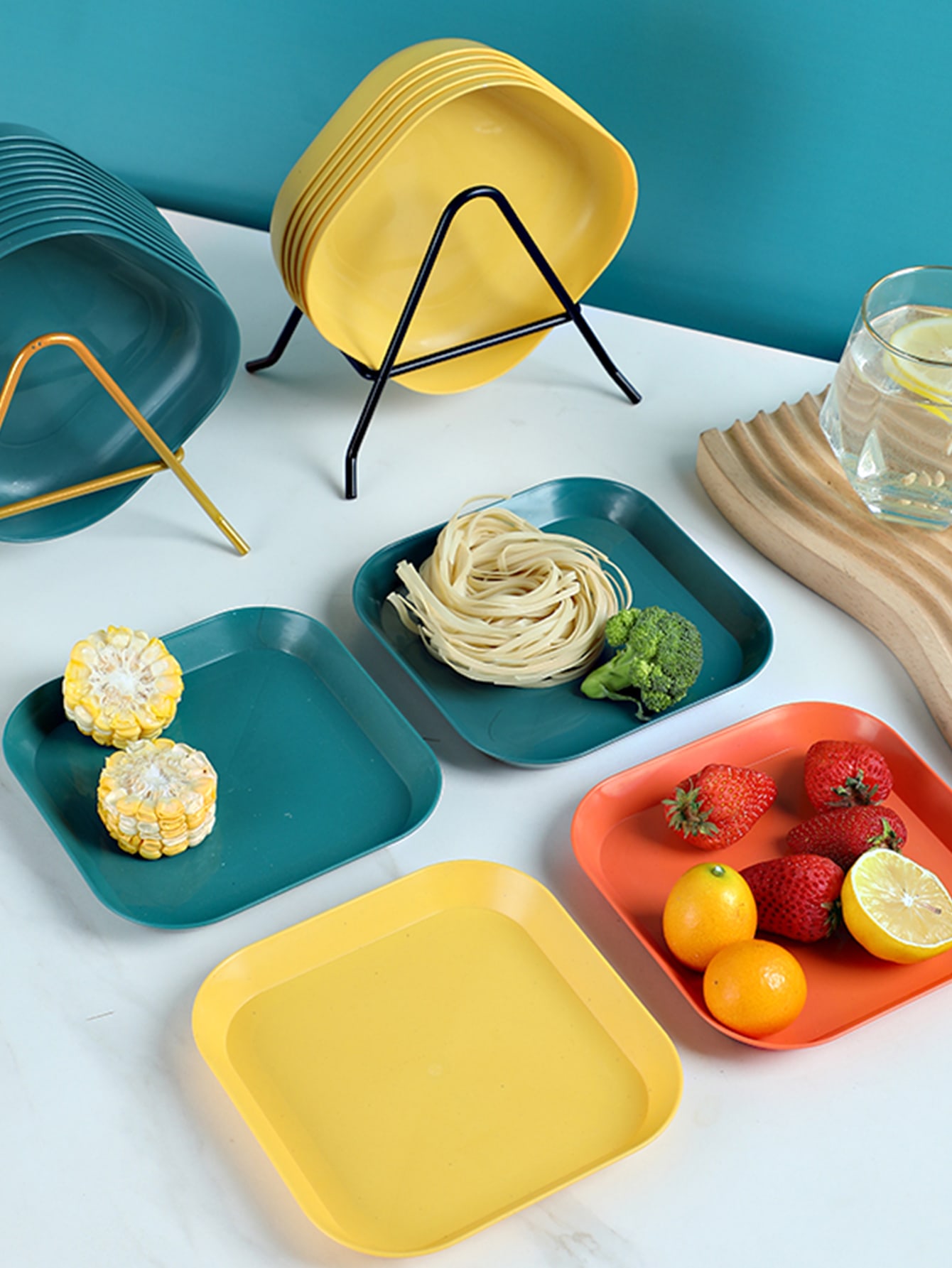 4pcs Square Shaped Plate