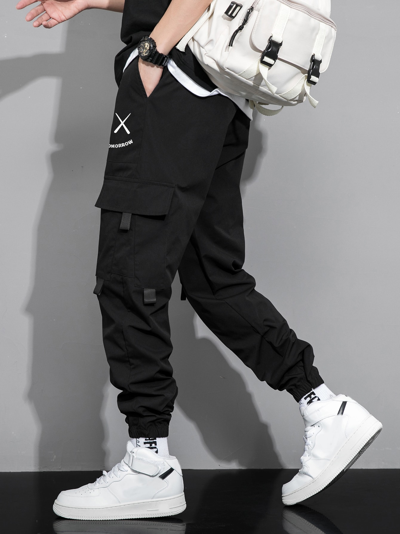 Manfinity EMRG 男性 アルファベット & 表情プリント フラップポケット ドローストリングウエスト カーゴパンツ | SHEIN JAPAN