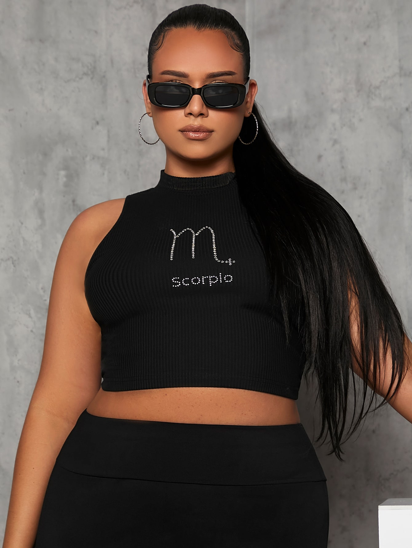 SHEIN Top sans manches à motif lettre et graphique à strass