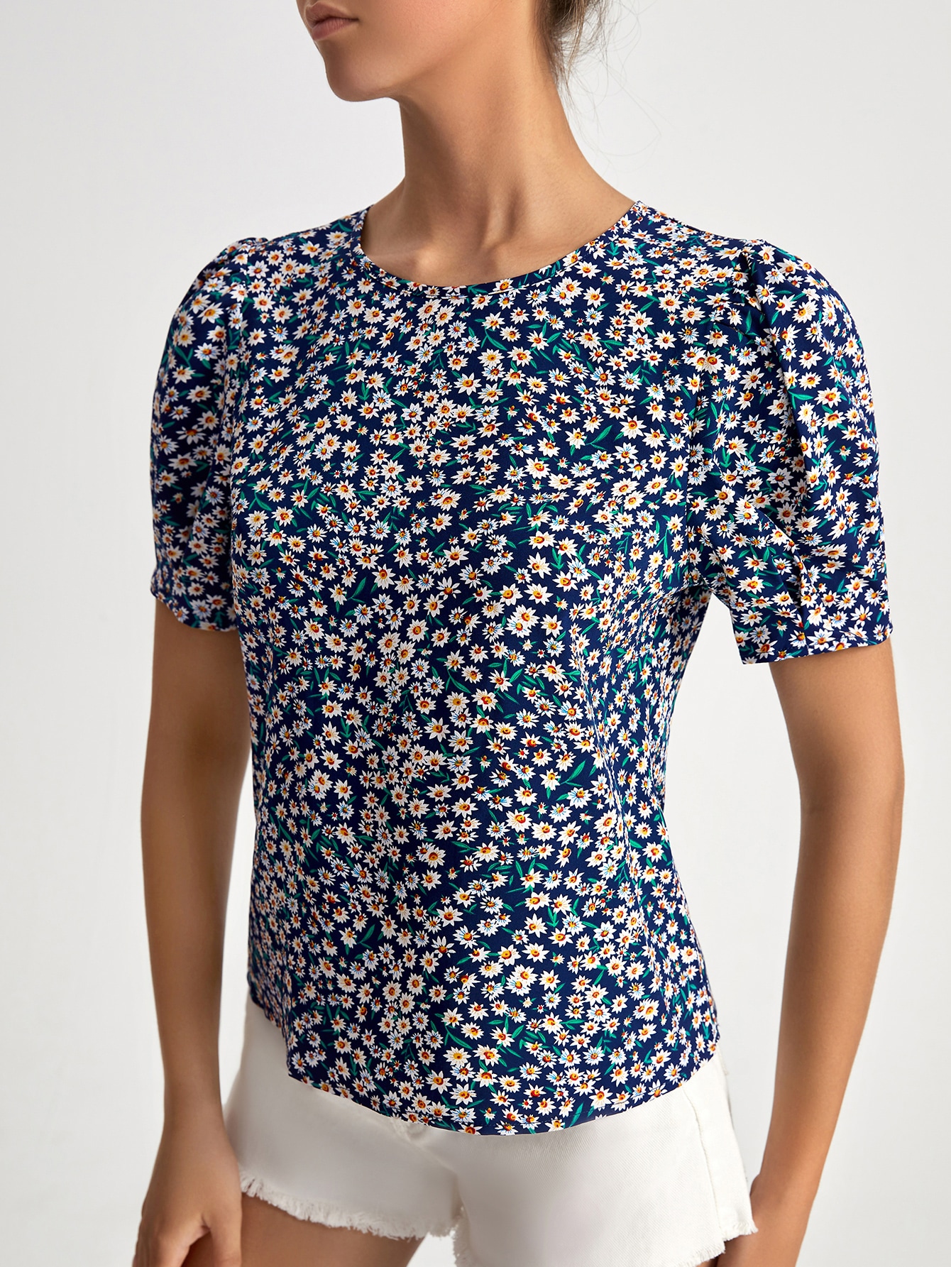 SHEIN Clasi Ditsy Floral Puff Sleeve Top | SHEIN UK