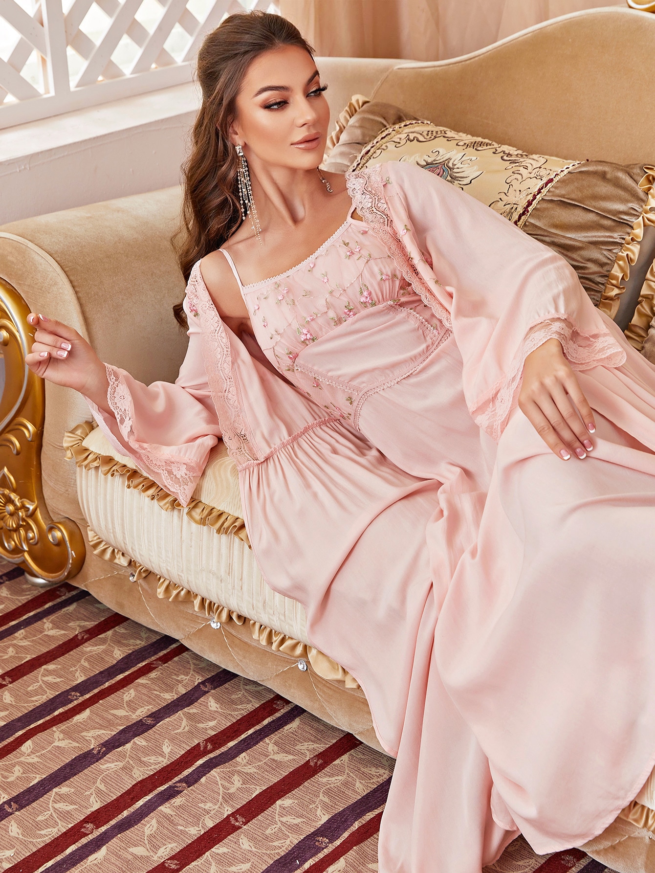 Embroidered Mesh Ruched Bust Lace Trim Belted Robe Set
