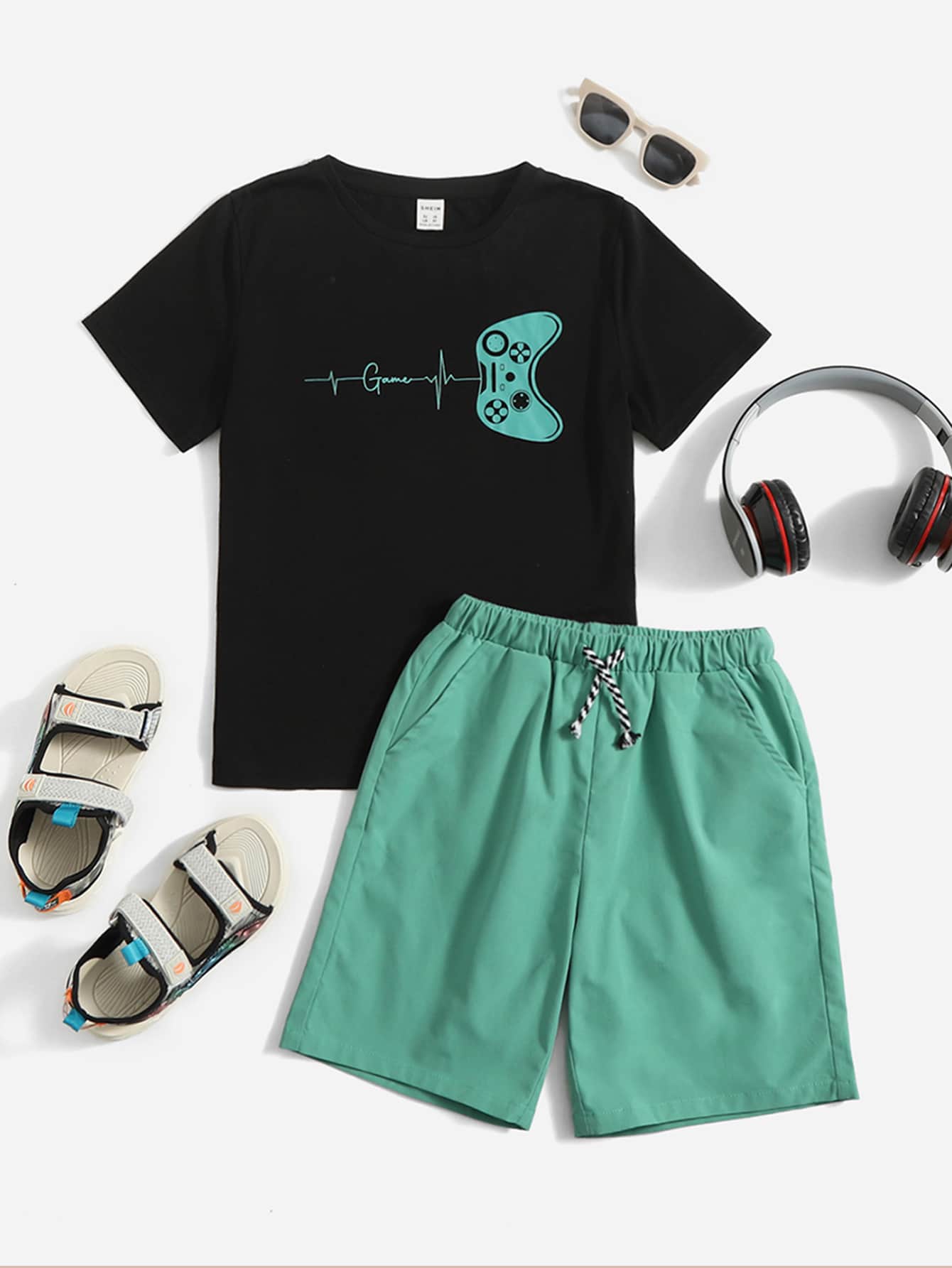 SHEIN Tween Boy Gamepad & Letter Graphic Tee & Drawstring Waist Shorts ...