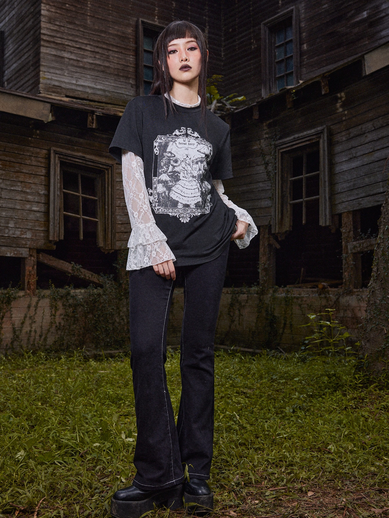 Goth 2 In 1 Figure Graphic Contrast Lace Tee | SHEIN USA