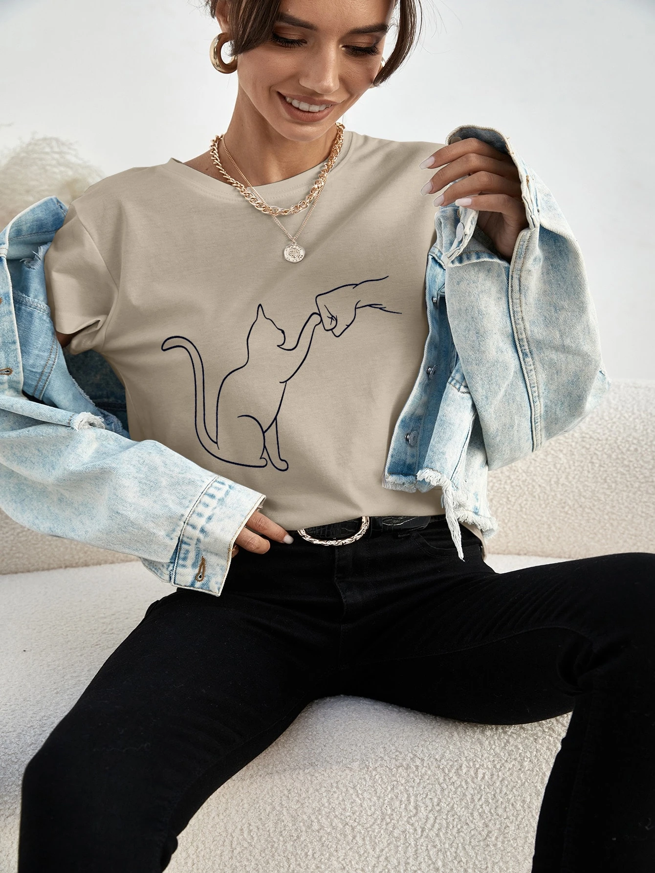 SHEIN EZwear Cat And Figure Graphic Tee | SHEIN USA