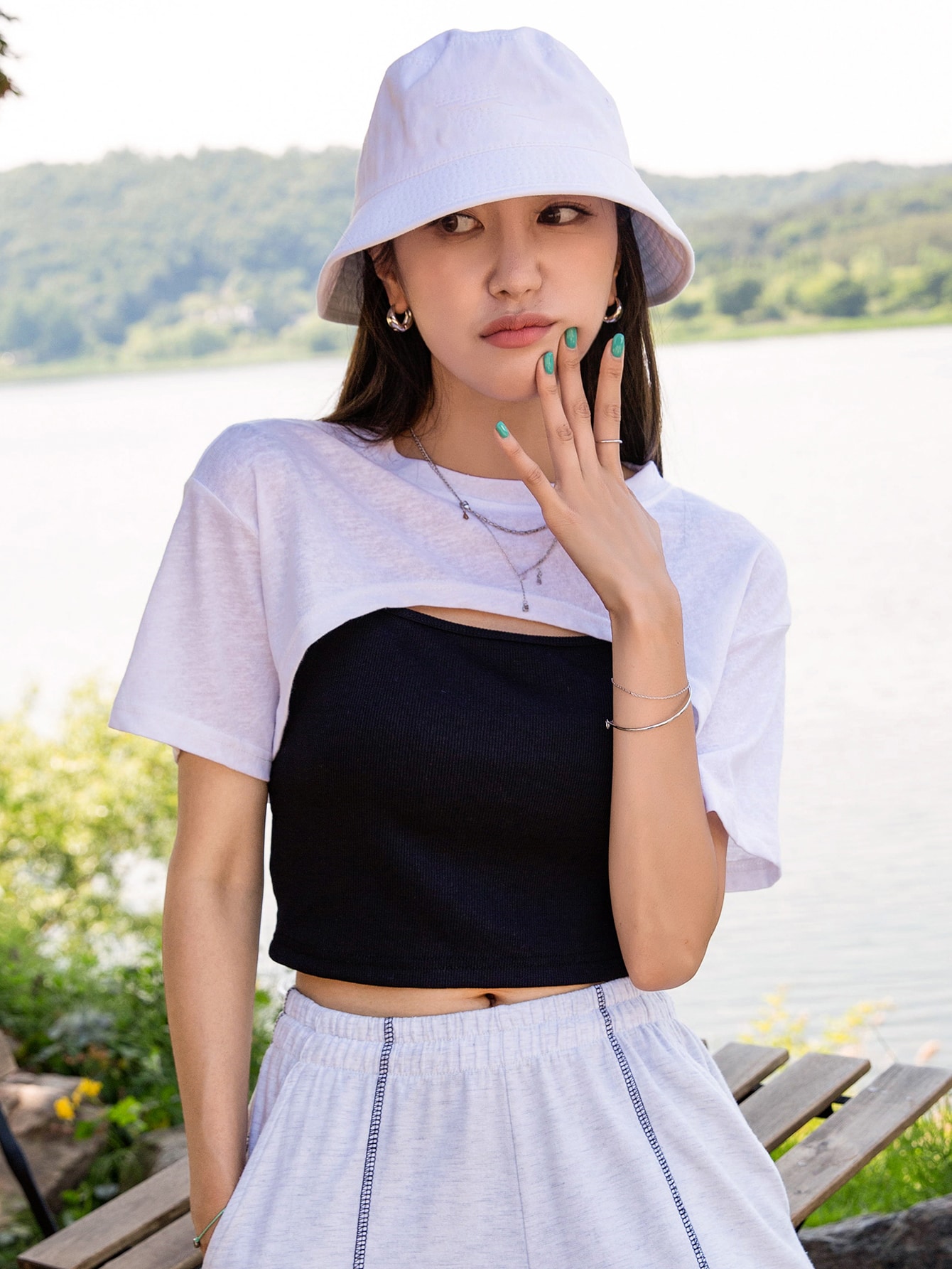 DAZY ドロップショルダー スーパークロップTシャツ ＆ 無地柄 キャミトップ