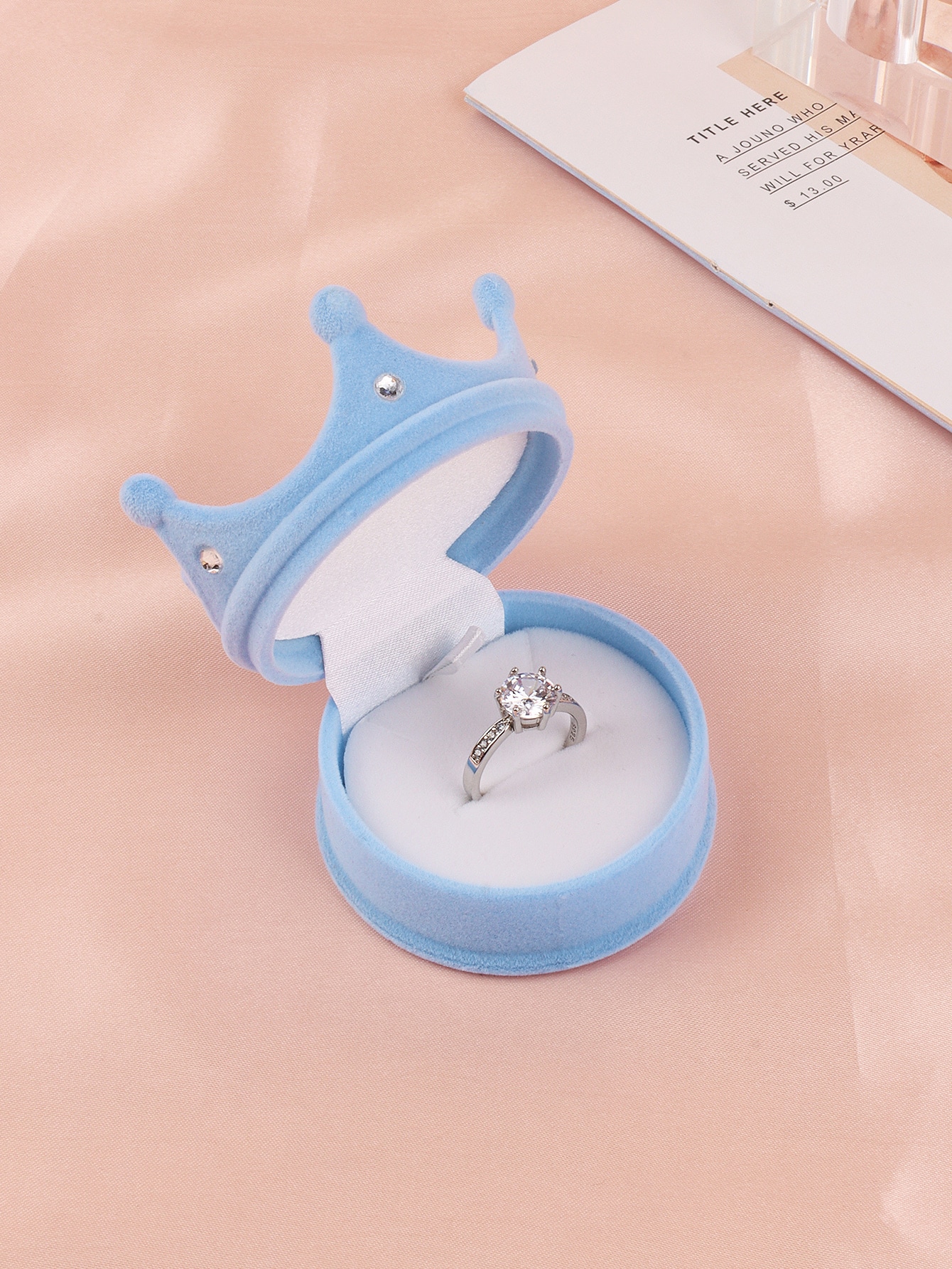 1pc Crown Shaped Ring Storage Box