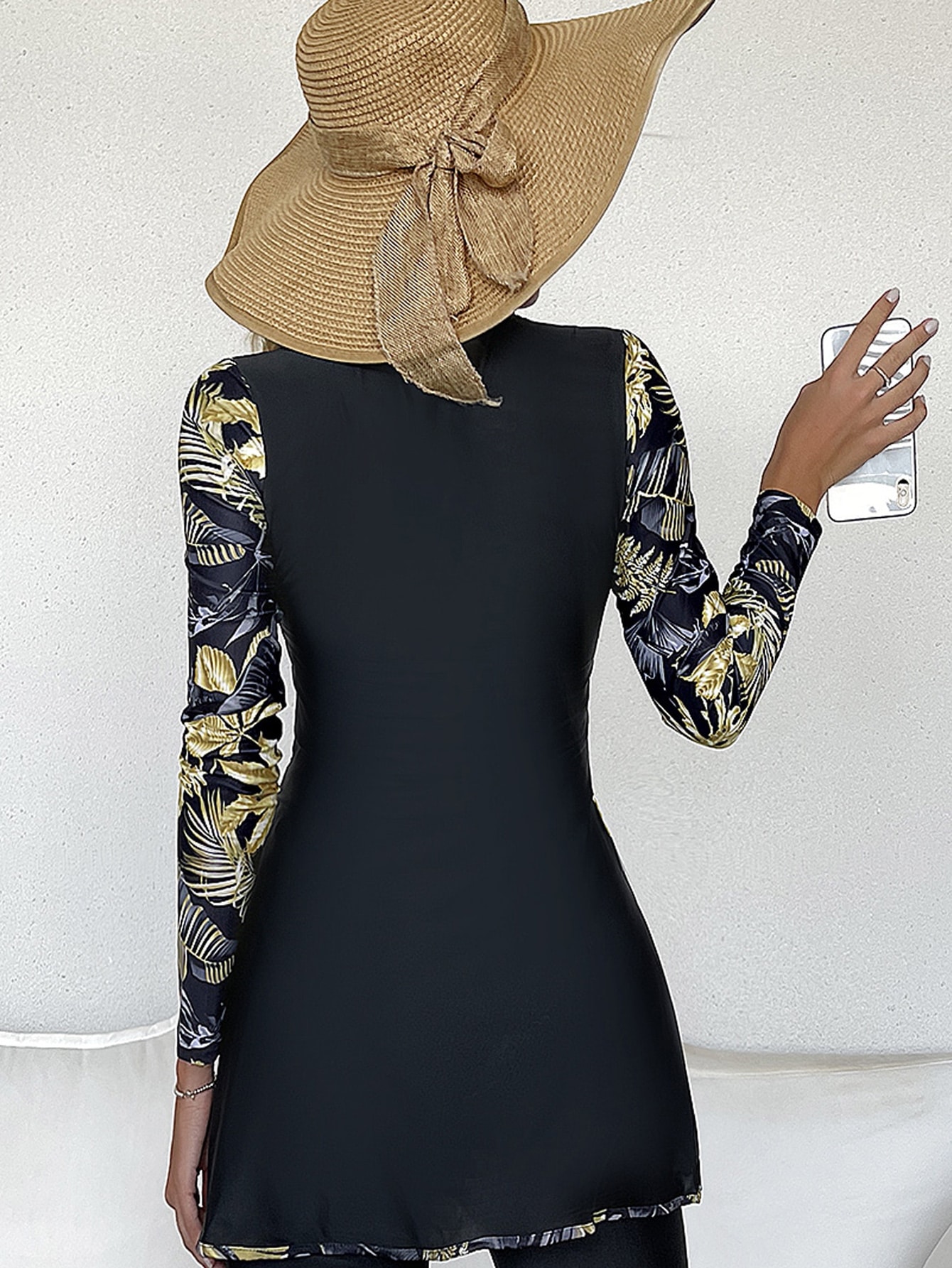 SHEIN Swim Mulvari Leaf Print Zipper Front Long Sleeve Tankini Top ...