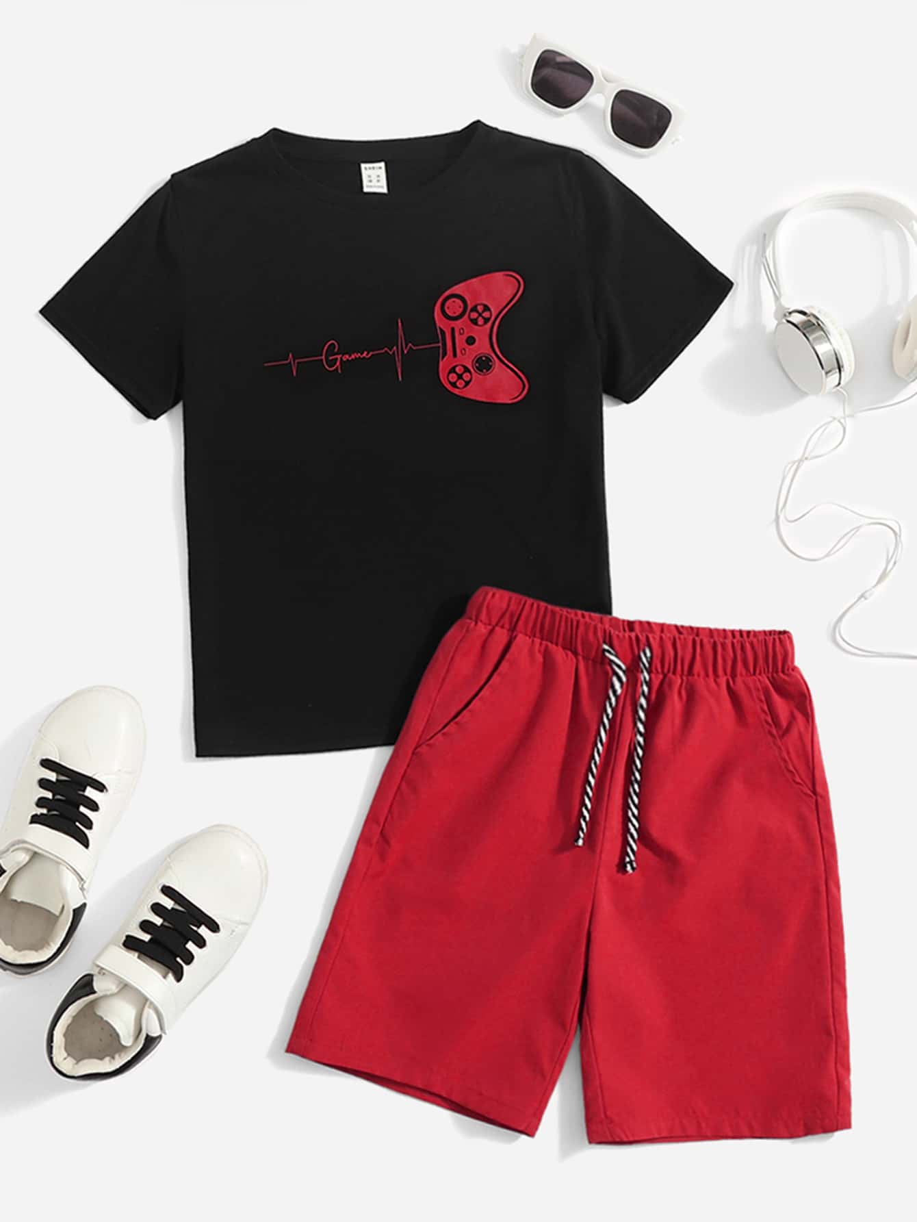 SHEIN Tween Boy Gamepad & Letter Graphic Tee & Drawstring Waist Shorts ...