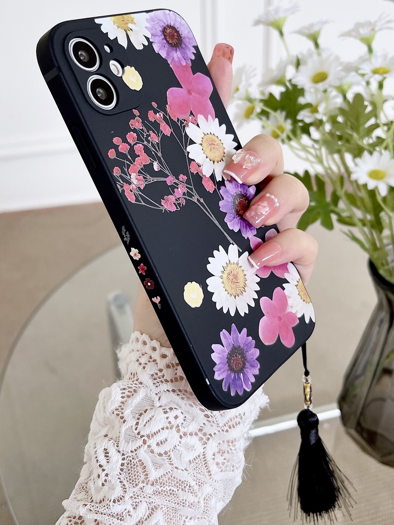 Flower Pattern Phone Case With Tassel Pendant