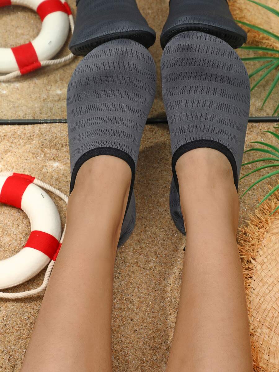 Contrast Binding Slip-On Aqua Socks | SHEIN USA