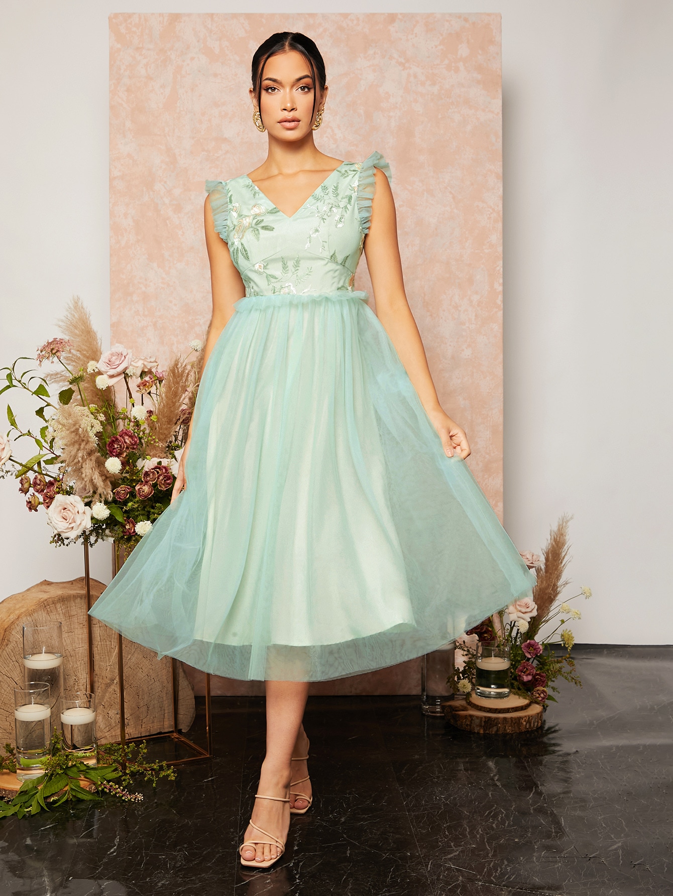 SHEIN Floral Embroidery Mesh Overlay Dress | SHEIN EUR