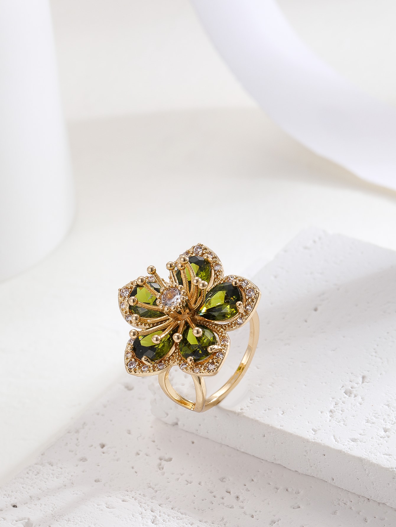 Zircon Flower Decor Ring