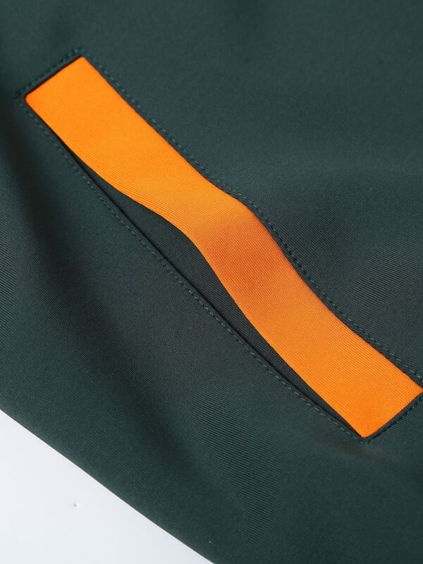 Manfinity Sporsity Men 1pc Colorblock Letter Patched Detail Button
