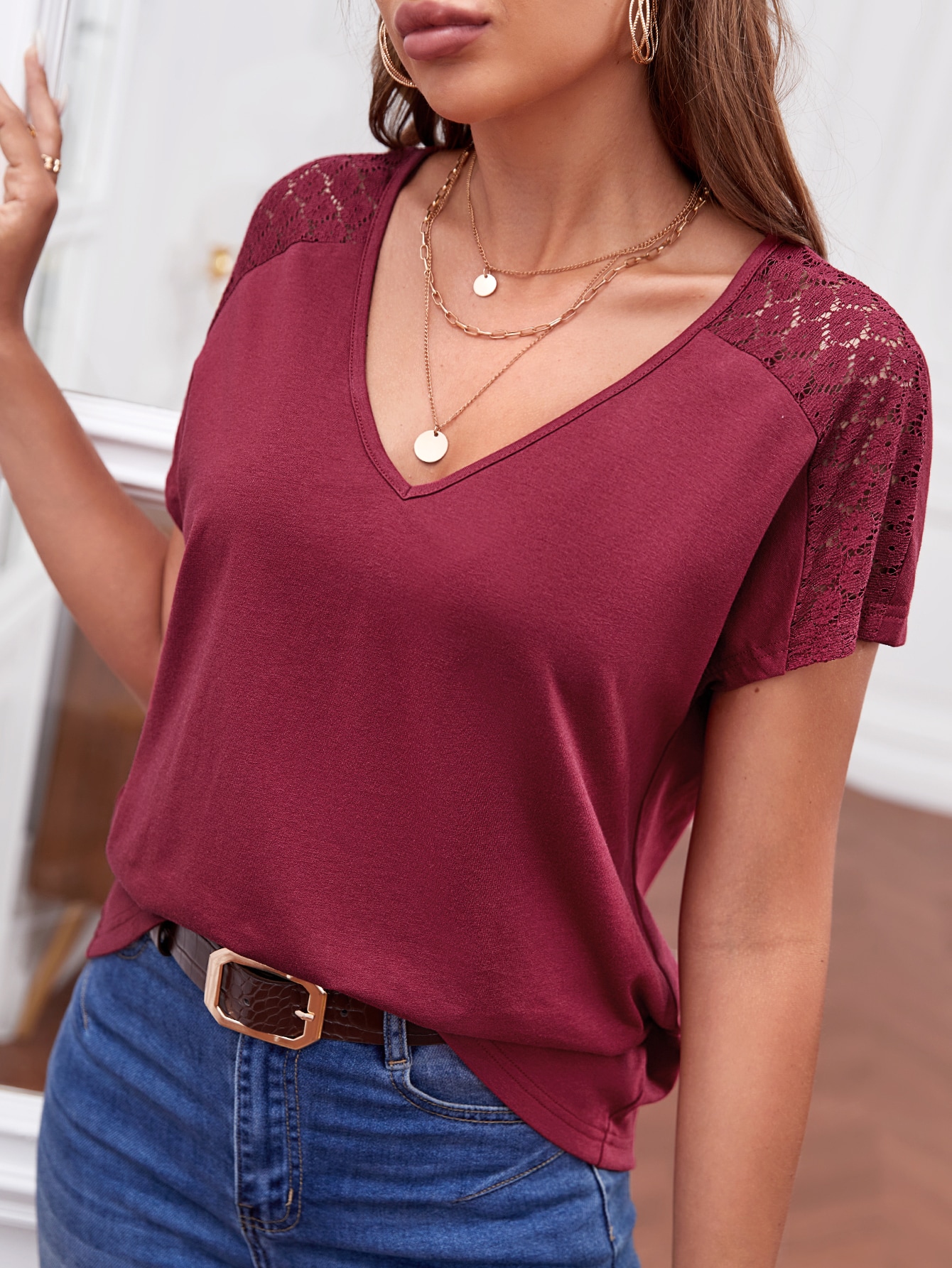 SHEIN Frenchy Camiseta con encaje en contraste de manga murciélago | Moda de Mujer | SHEIN México