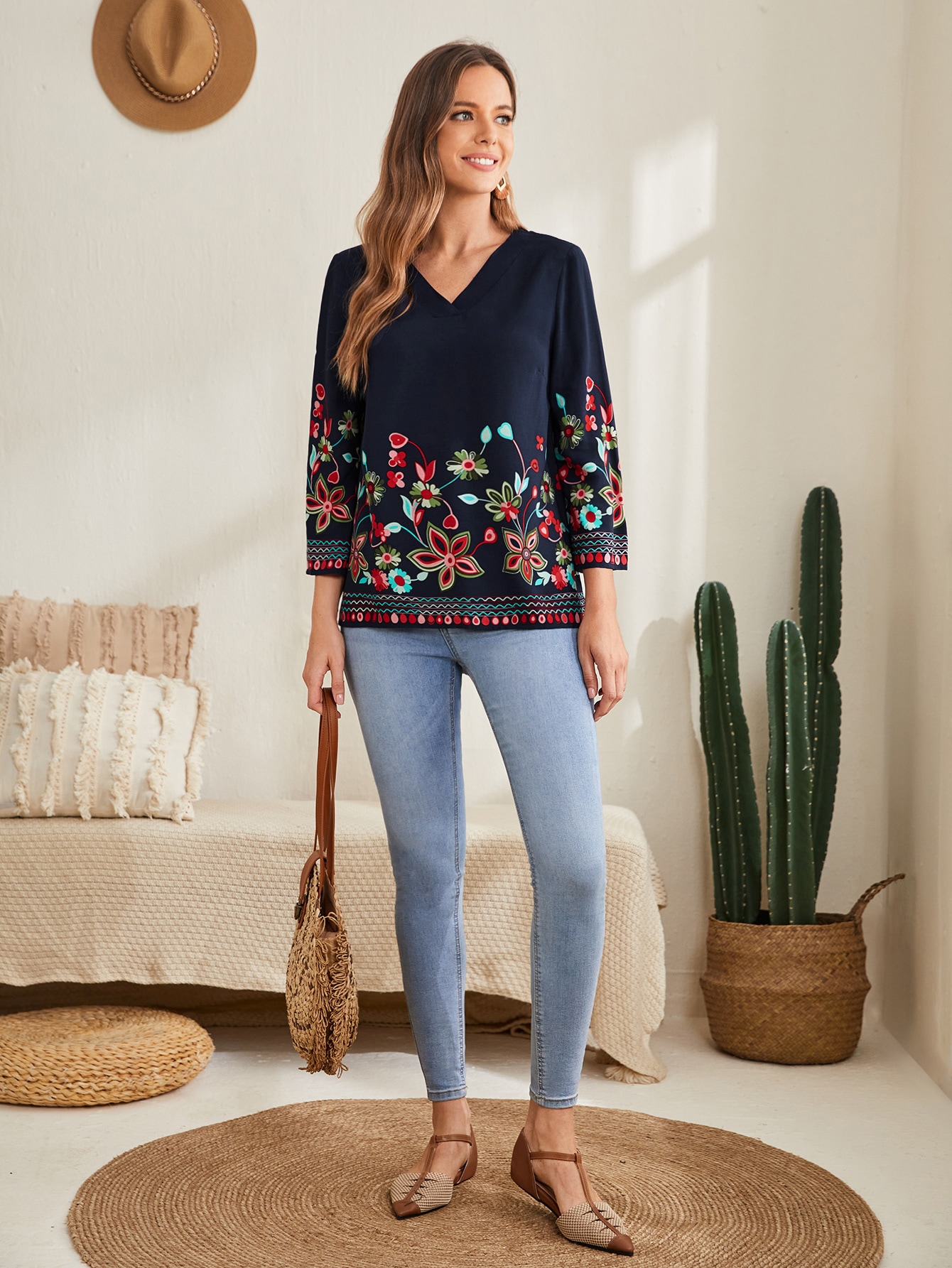 EMERY ROSE V-neck Floral Print Top | SHEIN USA