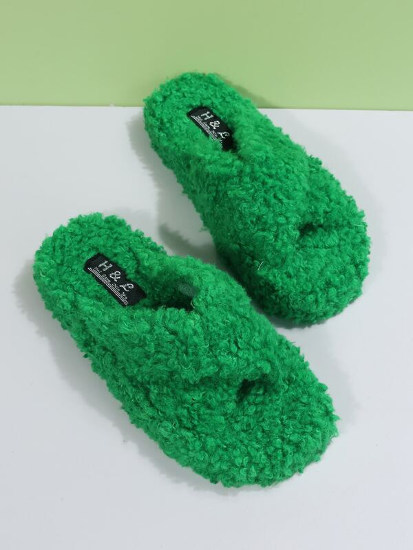 Minimalist Fuzzy Bedroom Slippers, Fashionable Green Solid Color Women ...