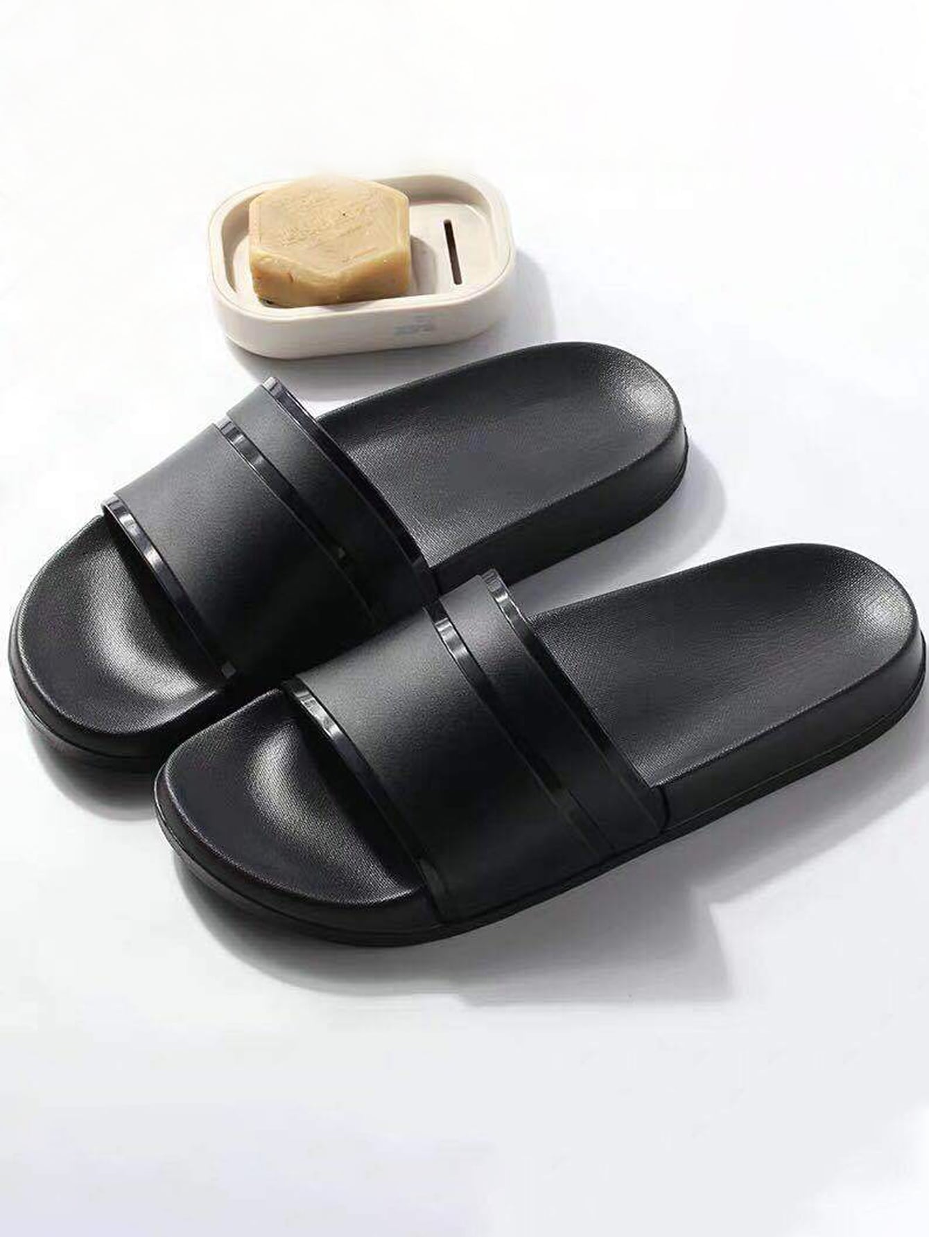 Minimalist Single Band Slides