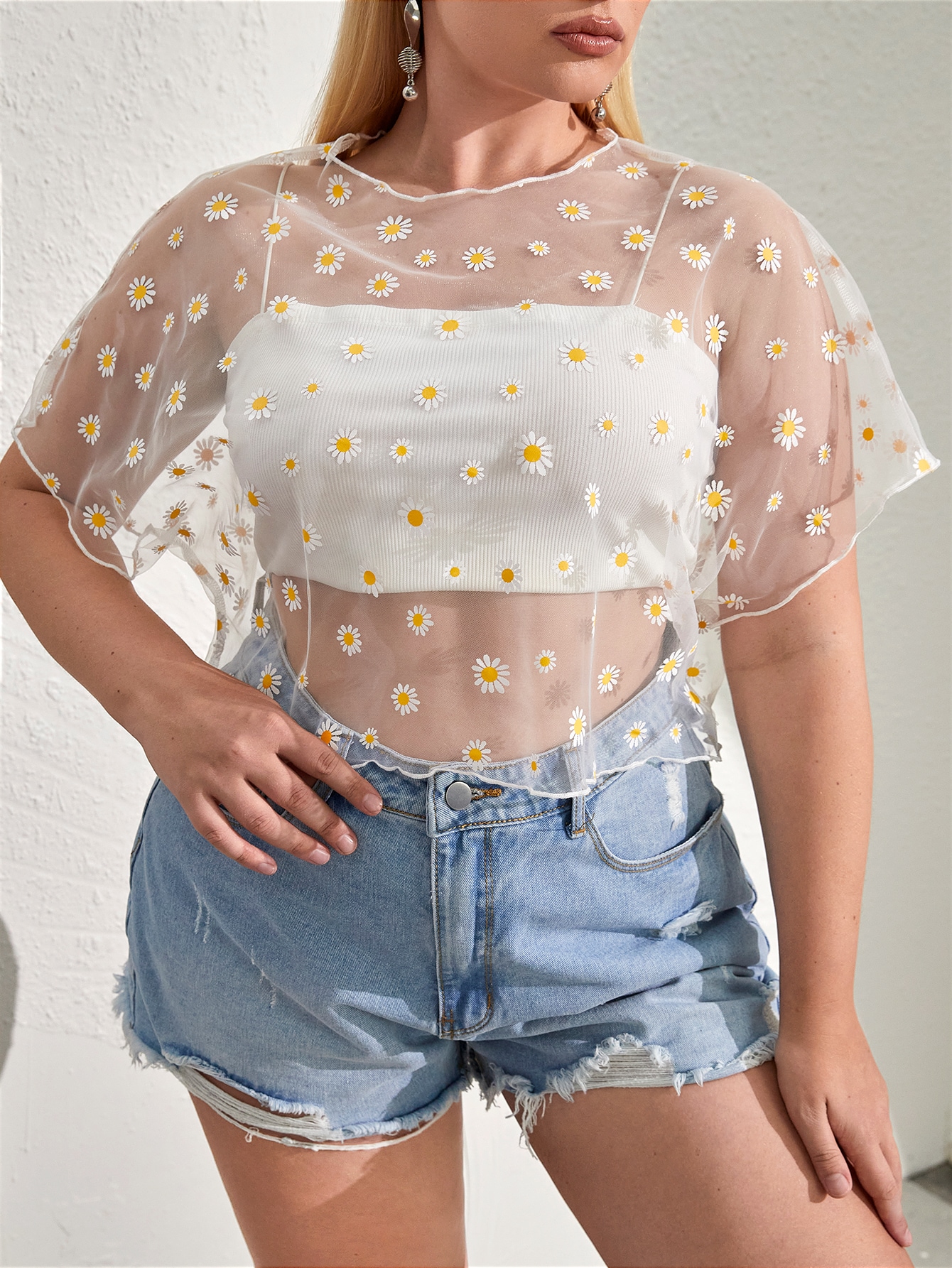 SHEIN Top con estampado de margarita transparente sin sujetador