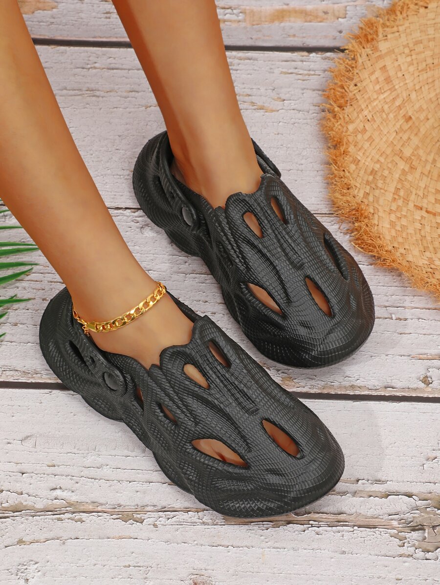 Women Black Hollow Out Textured Clogs, Plain Pattern Cool Vented Clogs ...