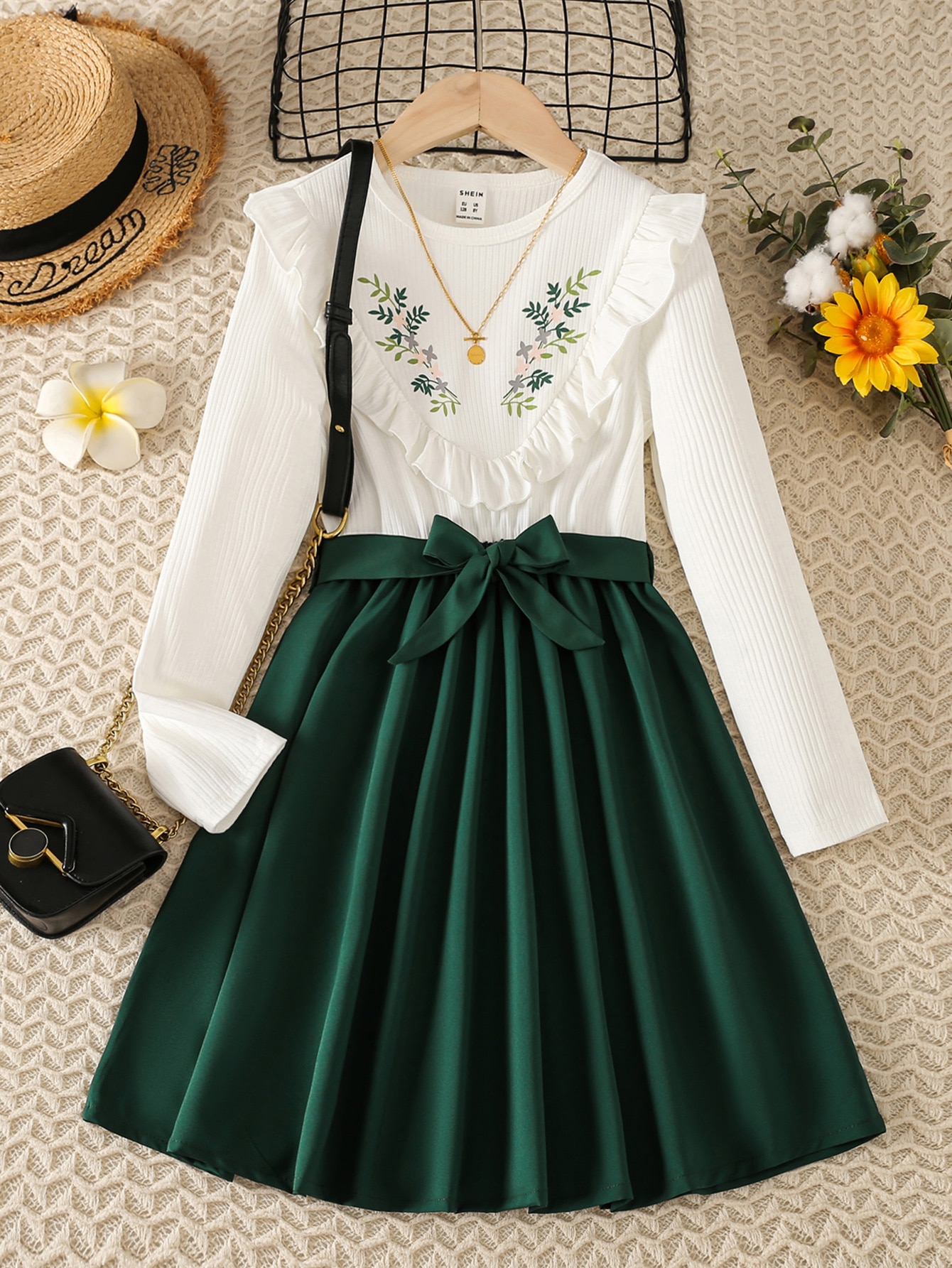 SHEIN Vestido Para Niña Preadolescente Con Cinturón Y Diseño Floral Con ...