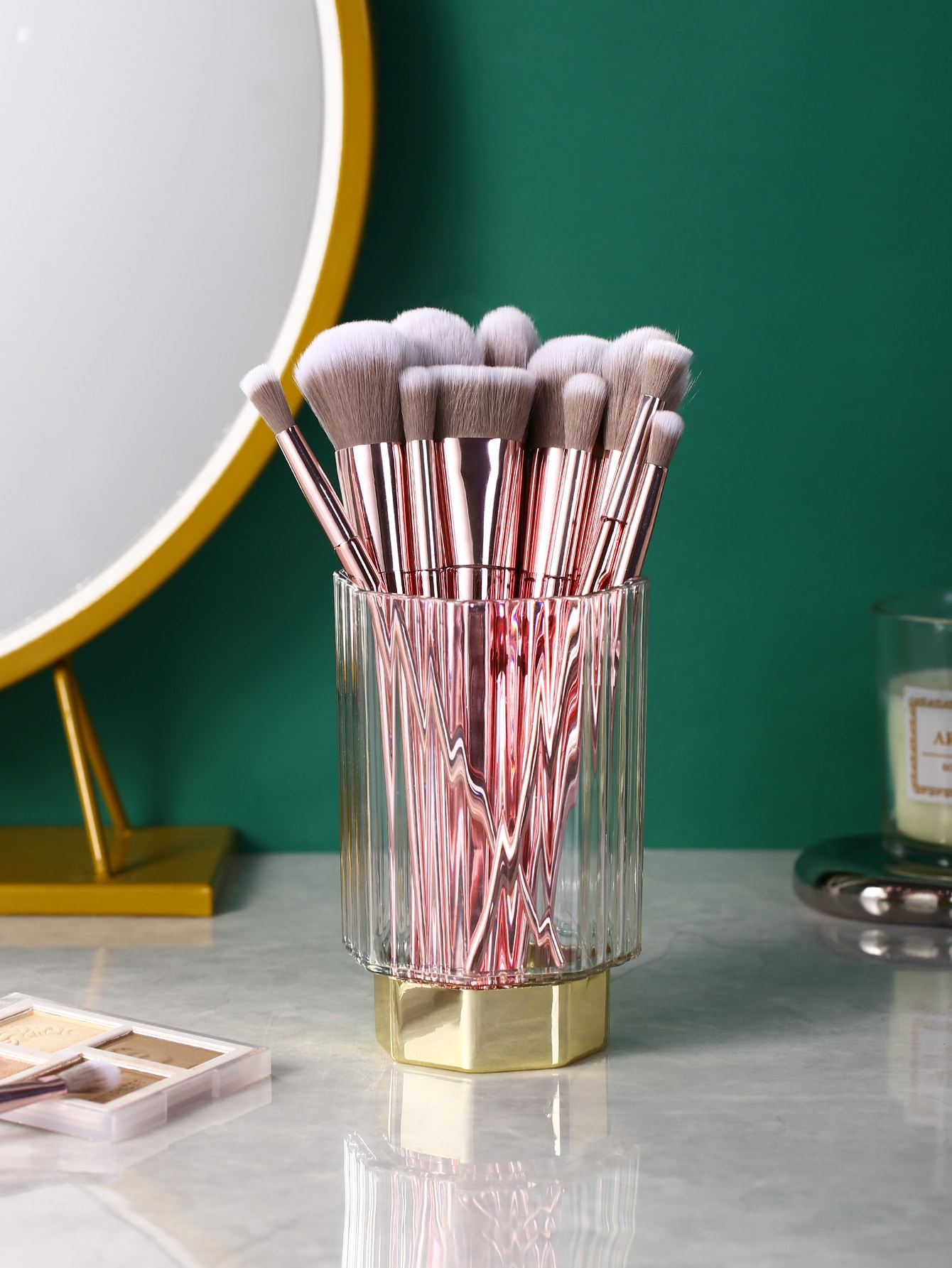 1pc Makeup Brush Storage Box