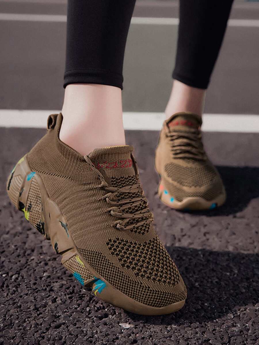 Women's Brown Road Running Shoes With Letter Print & Front Lacing ...