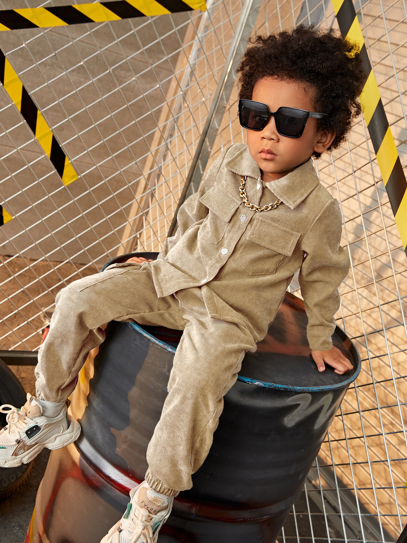 SHEIN Kids Cooltwn Toddler Boys 1pc Flap Pocket Jacket & 1pc Pants ...