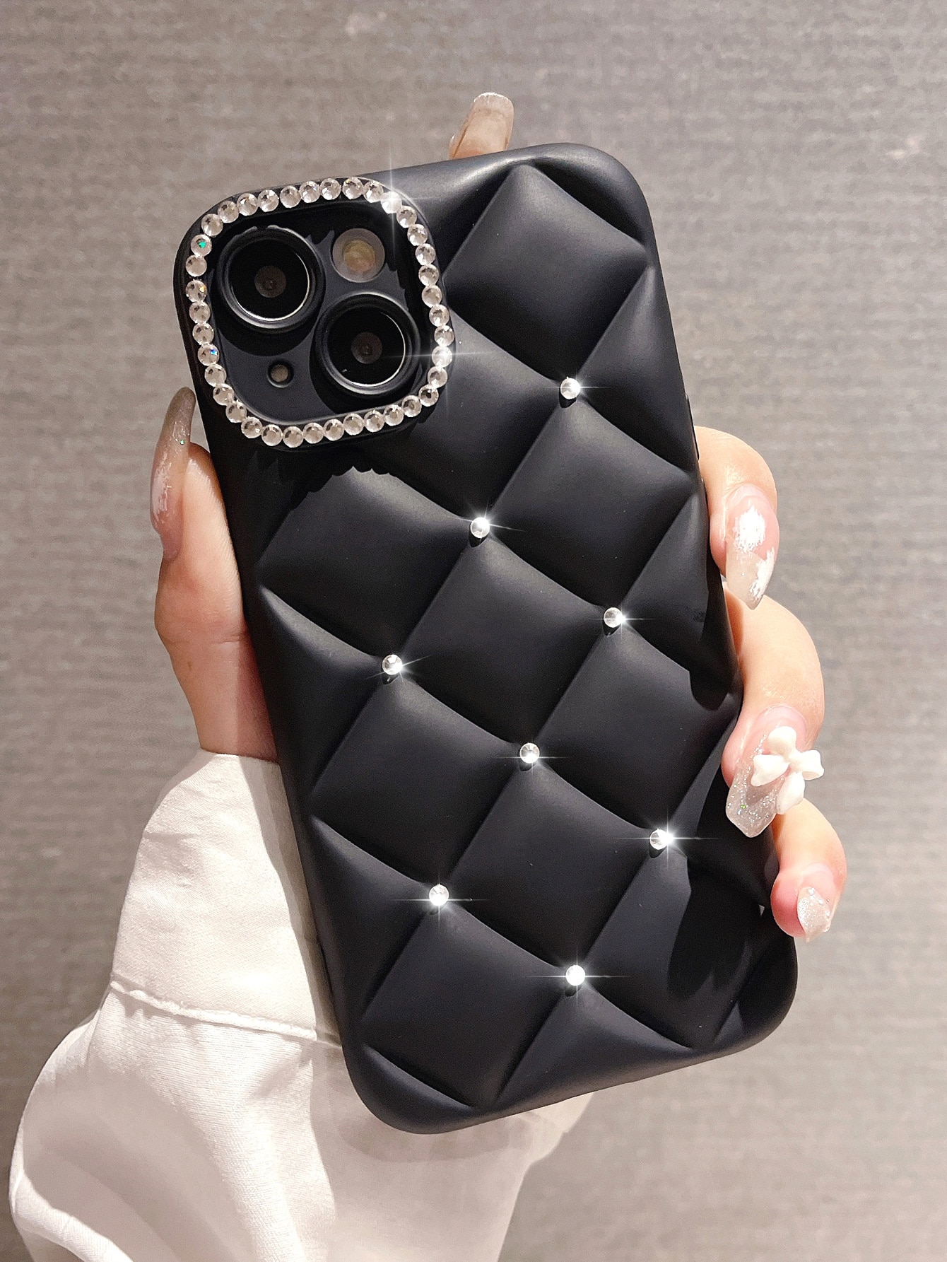 Rhinestone Decor Anti-fall Phone Case